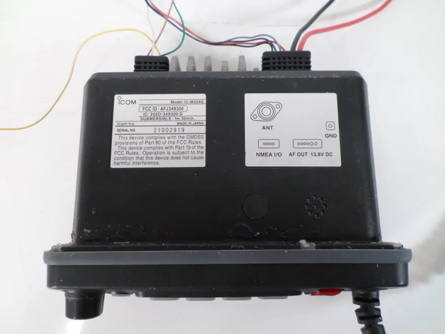 Icom IC-M324G Compact Marine VHF Radio with Integrated GPS - Max Marine ...