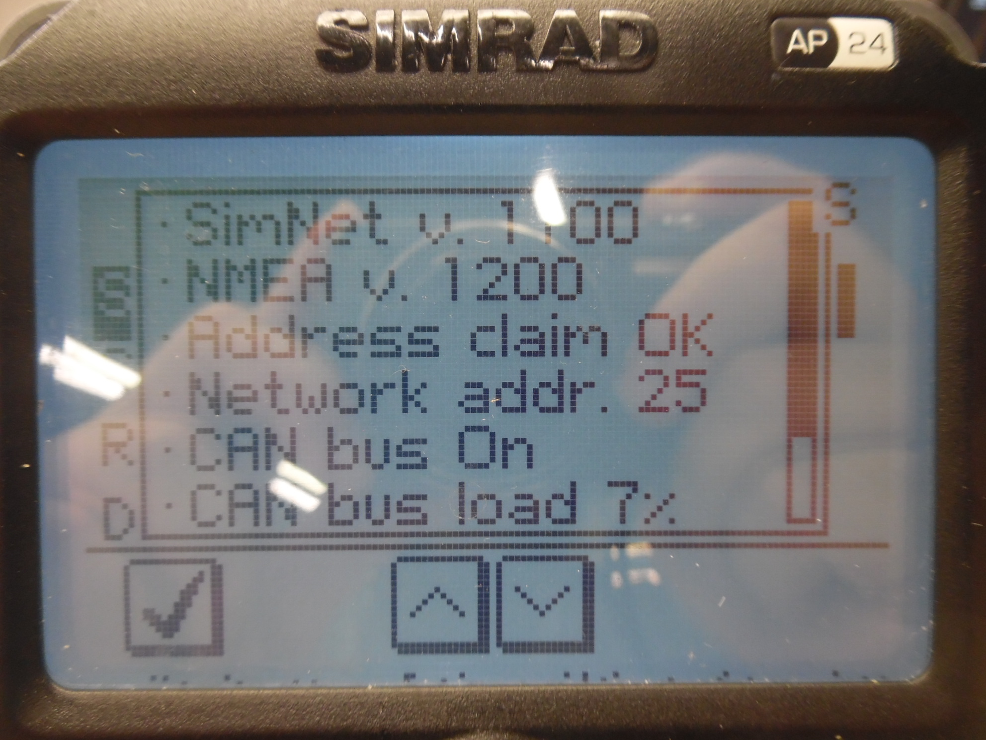 Simrad AP24 Autopilot Control Head 22096614 - Max Marine Electronics