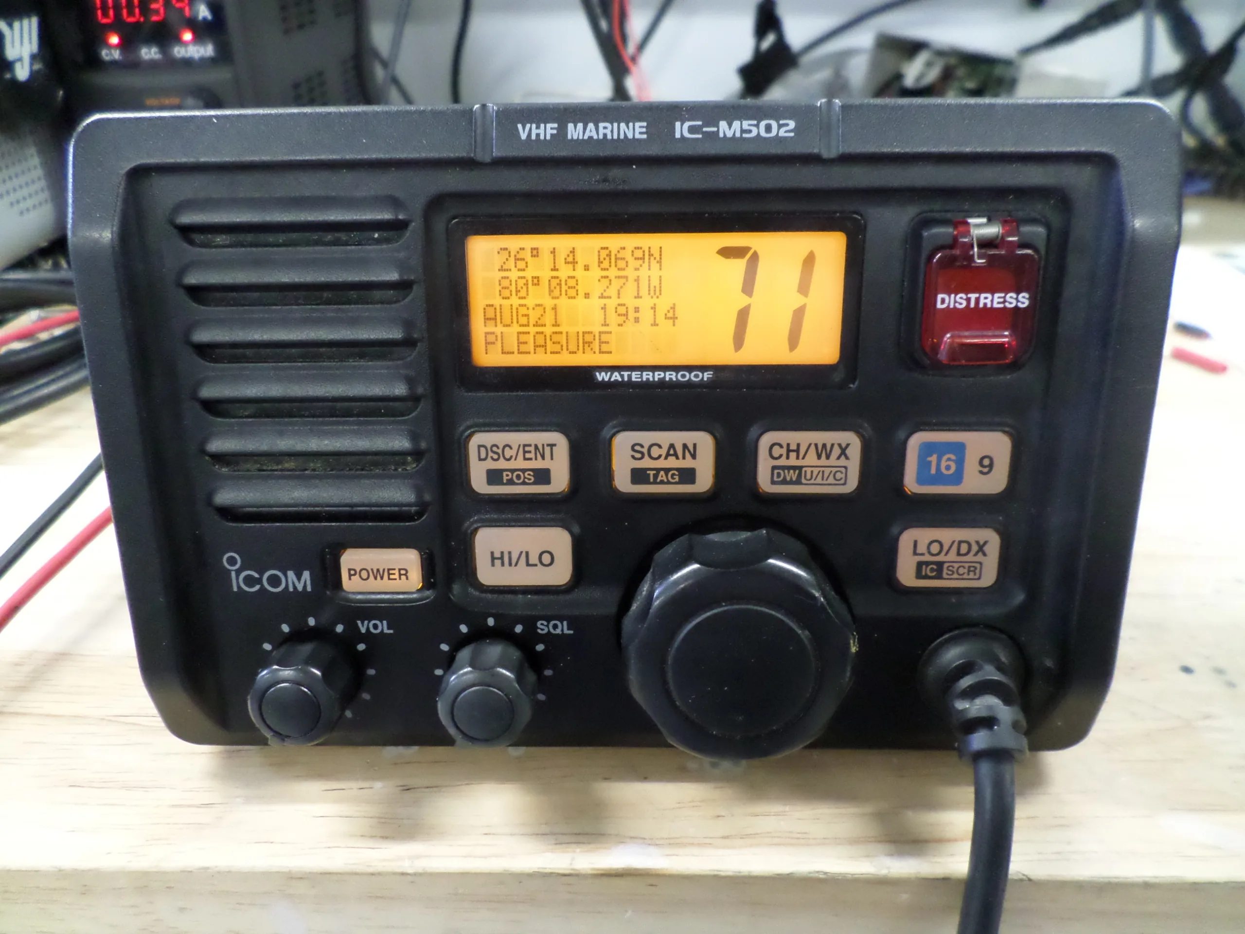 Icom IC-M502A DSC Marine VHF Radio with Attached Mic - *Tested* - Max ...