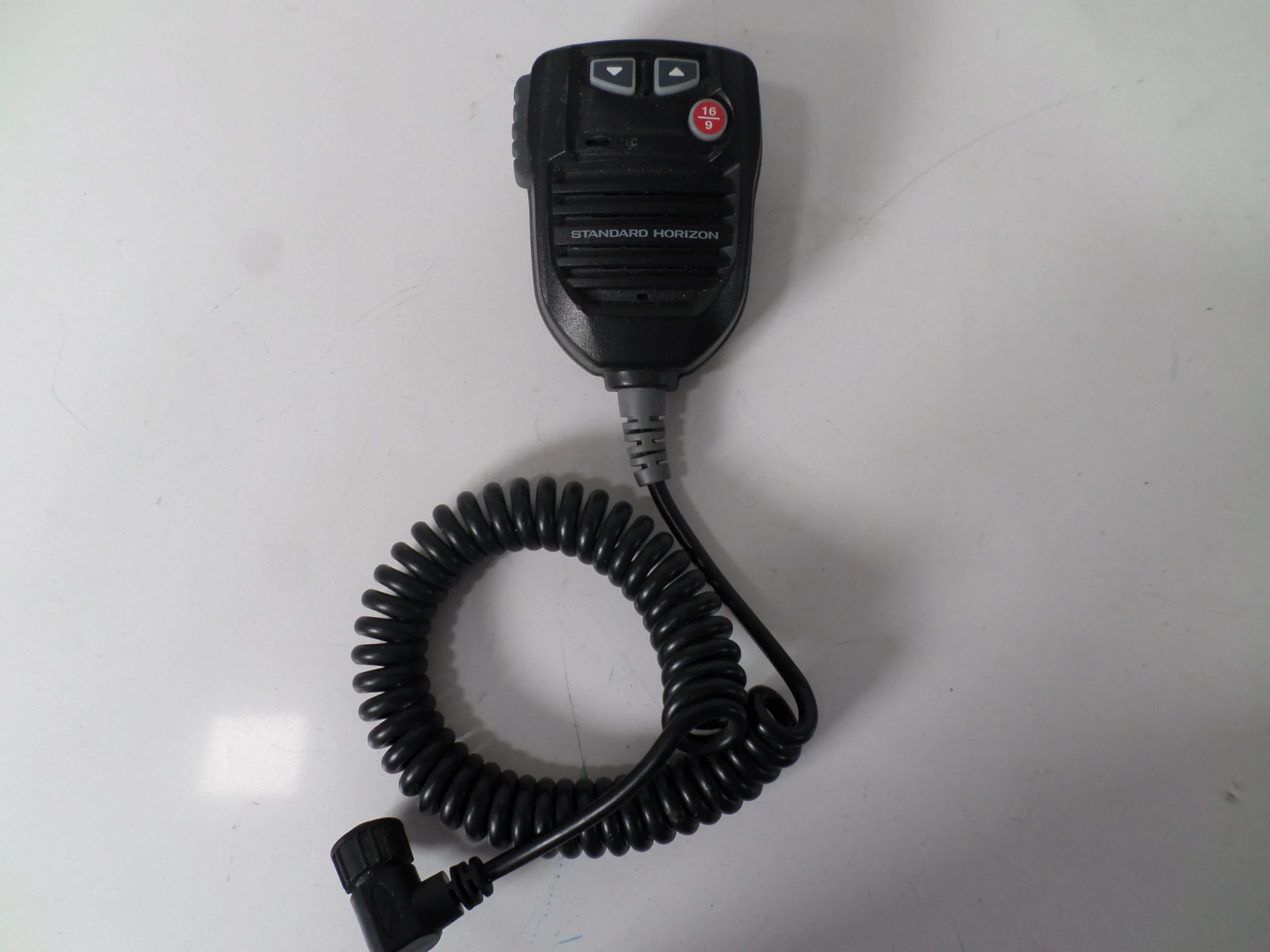 Standard Horizon Quantum GX5000S Marine DSC VHF Radio with Handset ...