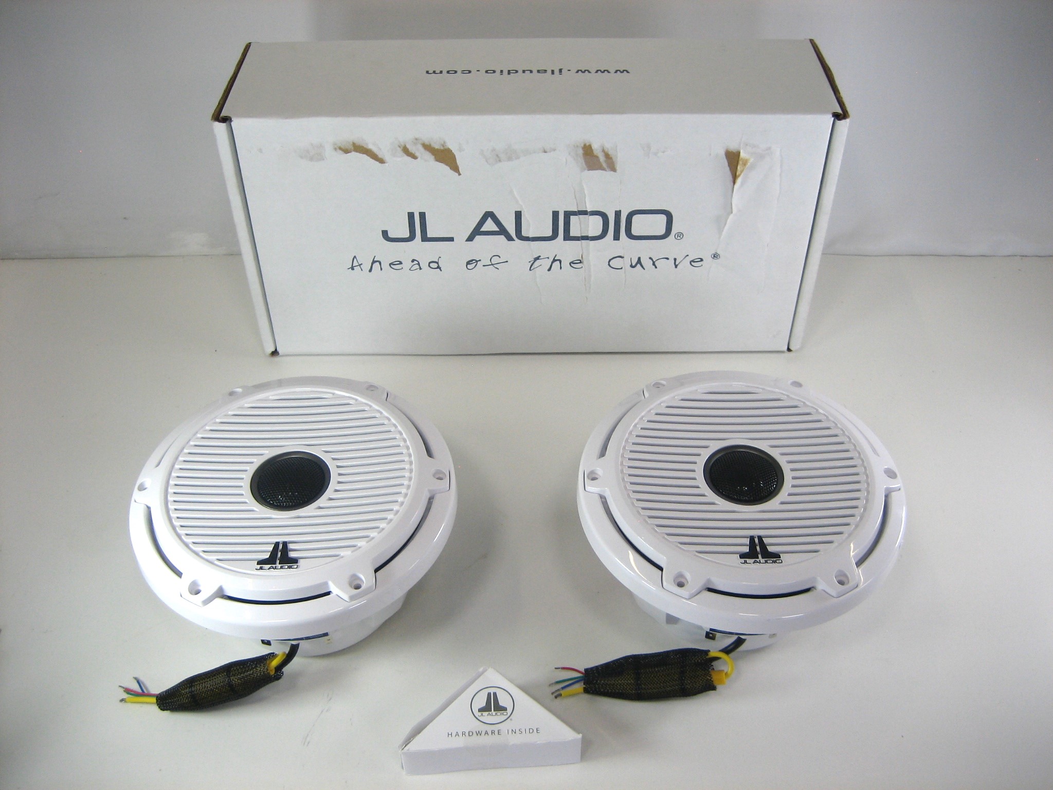 JL Audio M6-770X-C-GwGw-i 7.7″ RGB LED Lit Classic Grill Speaker Set ...