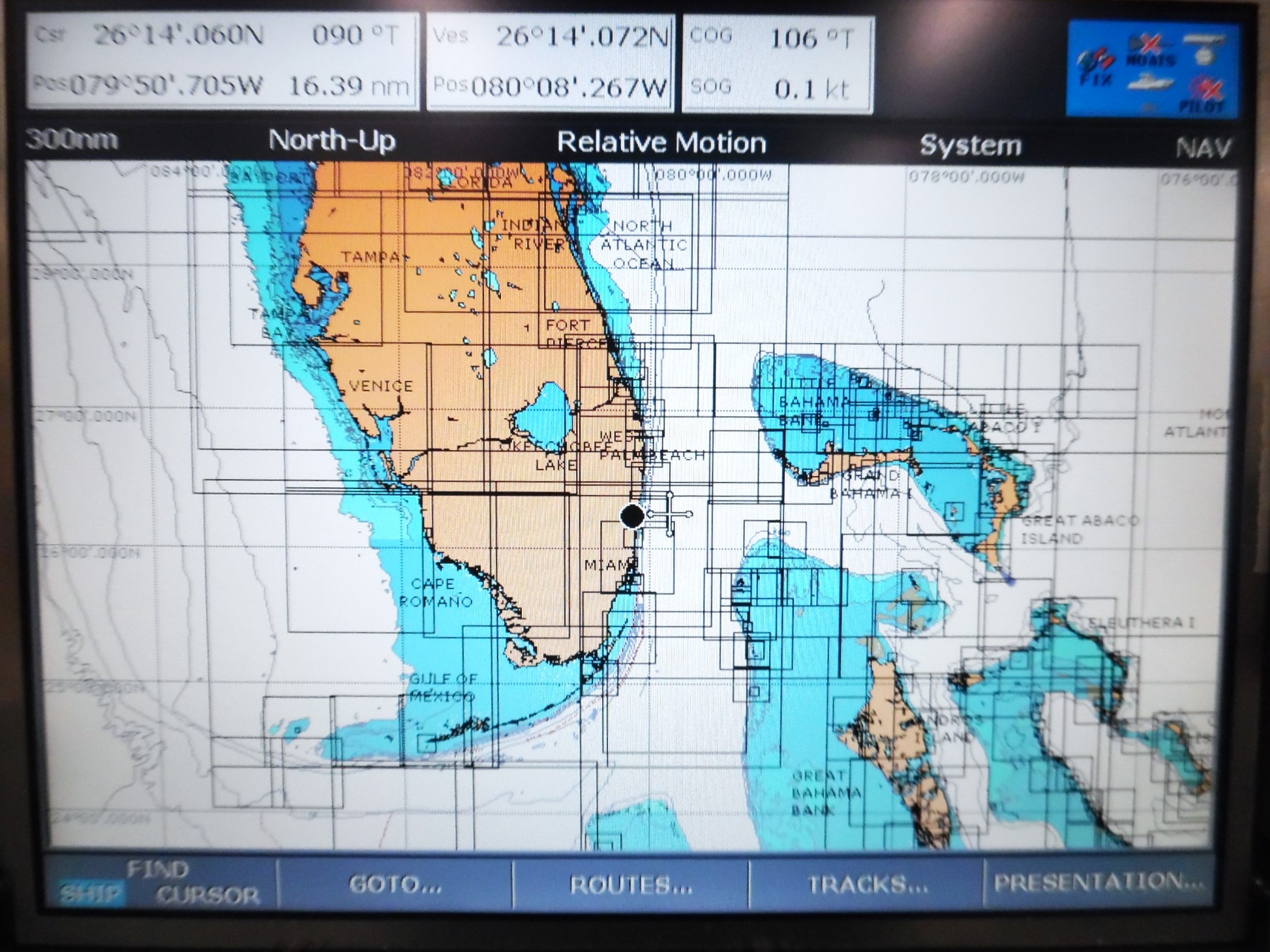 Raymarine C120 Classic Multi-Function Display E02022 w/ Sun Cover ...
