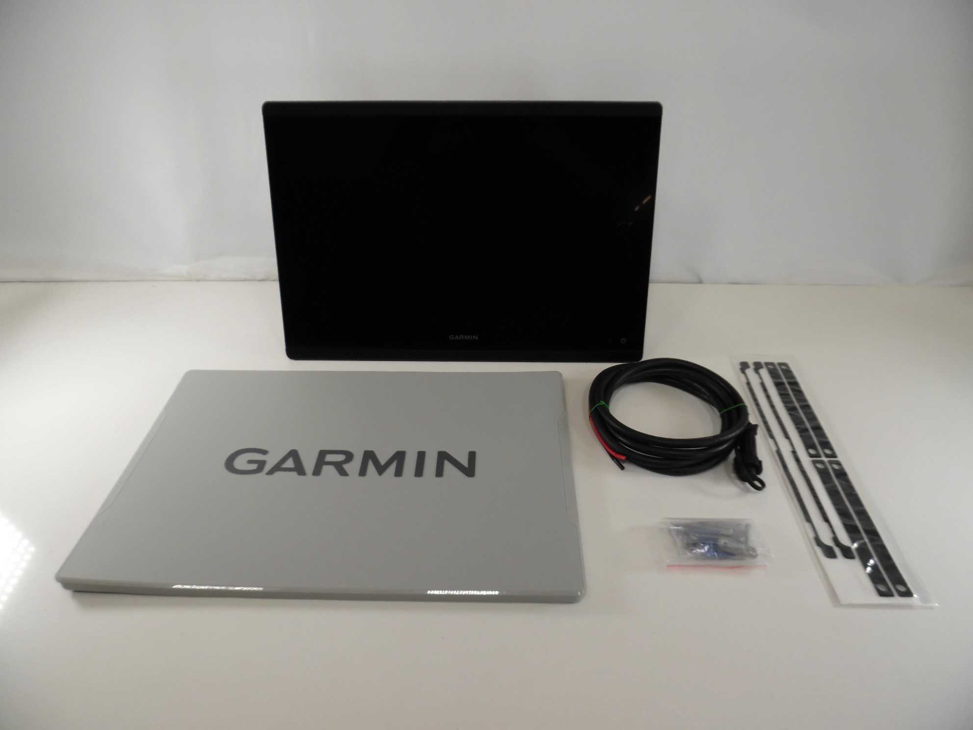 Garmin GPSmap 8616xsv 16" Touchscreen MFD W/Suncover (Tested/Updated ...