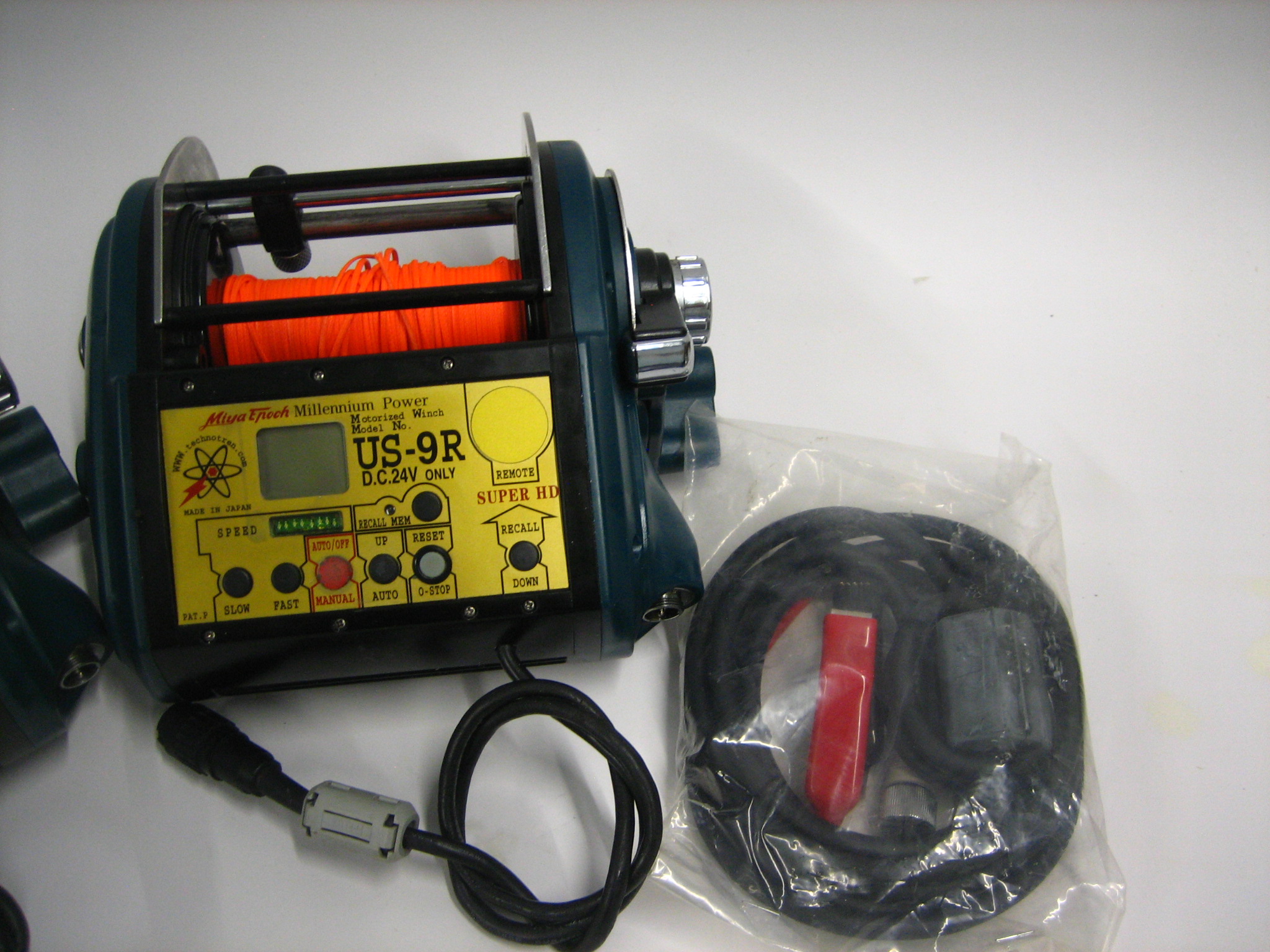Miya Epoch *PAIR OF ELECTRIC TEASER/DREDGE REELS* US-9R Super HD 24v w ...