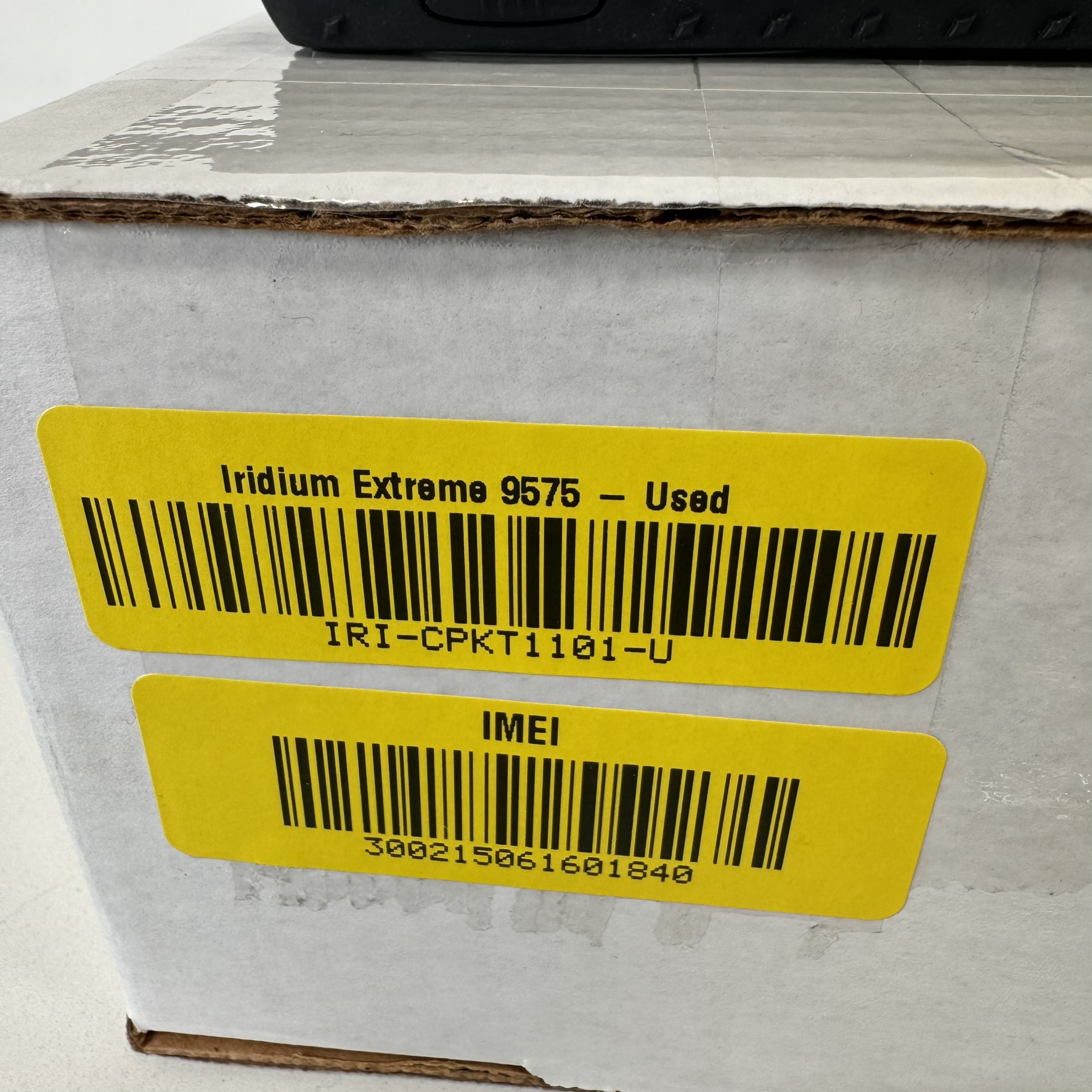 Iridium Extreme 9575 Satellite Phone w/ Accessories in Good Working ...