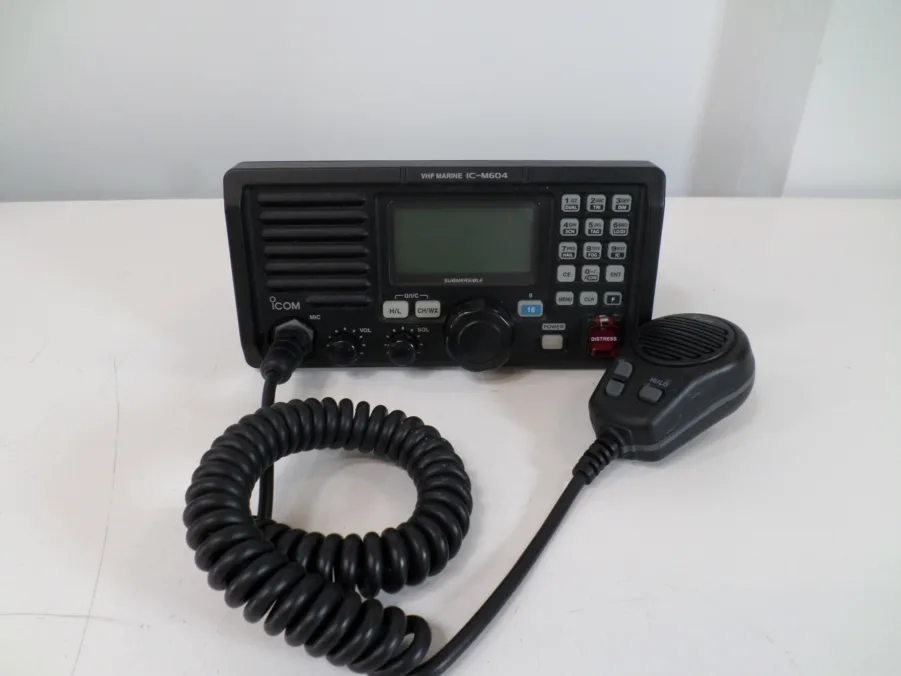 Icom IC-M604 Marine VHF Radio With Remote Mic Setup W/HM-126 ...