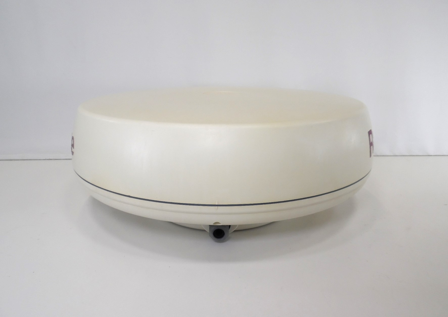 Raymarine - M92652-S - 4kW 24" Analog Radar Scanner *Radome ONLY* LOW ...