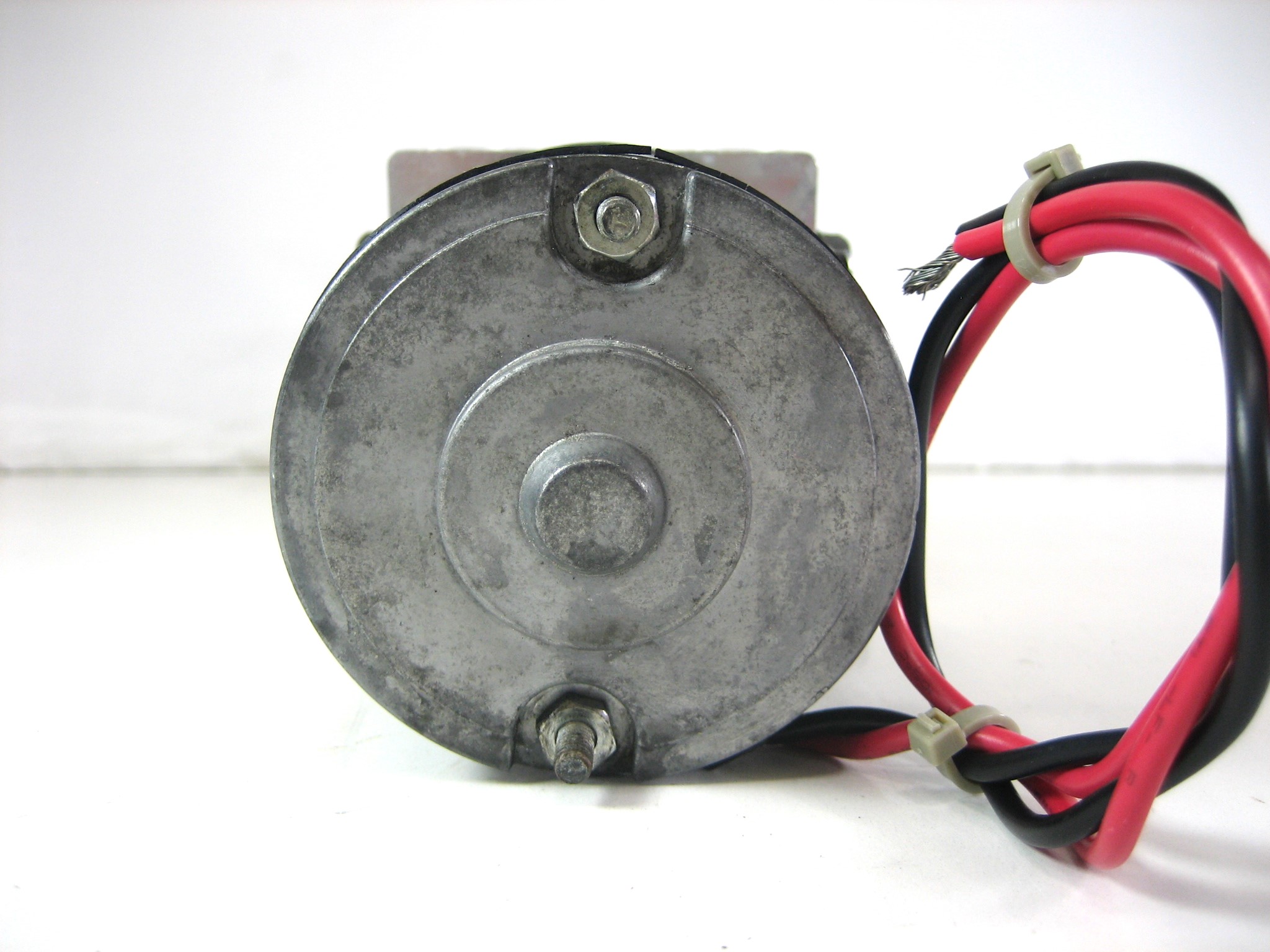 Raymarine M81120 Type 1 12V Reversible Hydraulic Autopilot Pump Fully ...