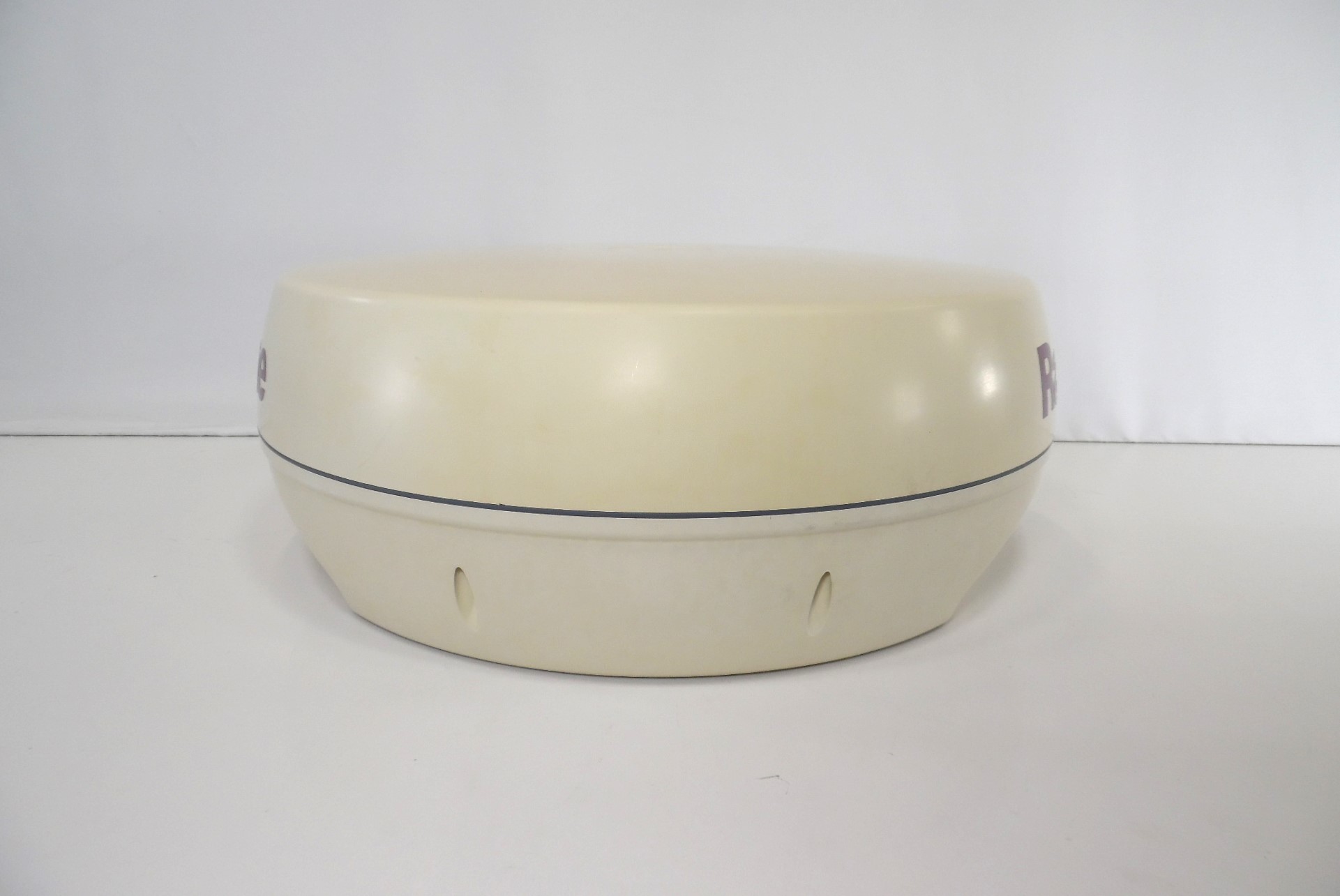 Raymarine - M92652-S - 4kW 24" Analog Radar Scanner Dome w/ 42ft. Cable ...