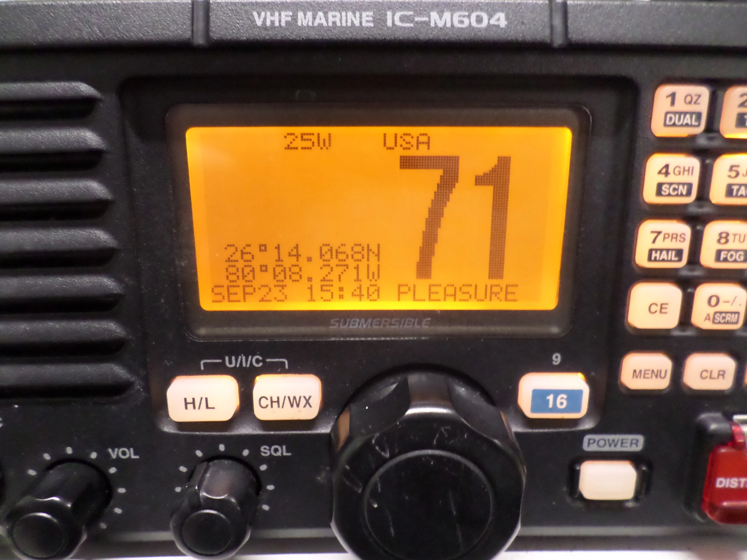 Icom IC-M604 Marine VHF Radio with Detachable HM-126 Mic ...