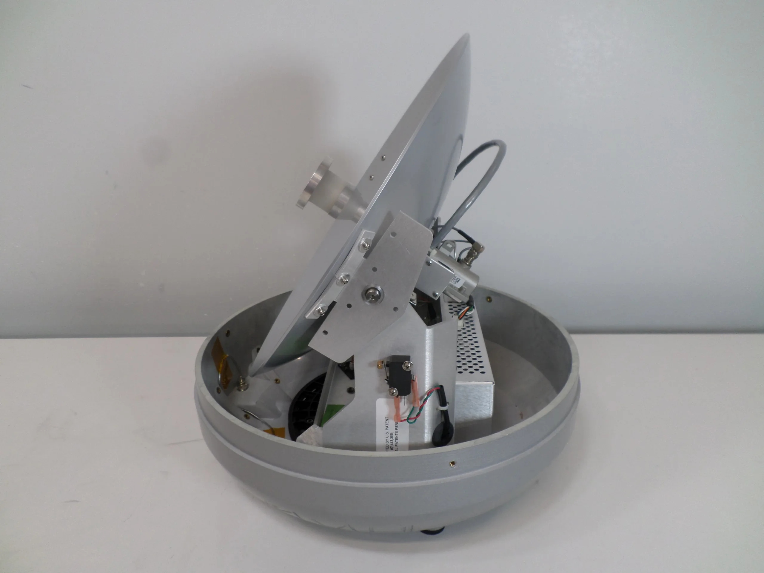 KVH TracVision TV3 37cm Marine Satellite Tracking Antenna - Antenna ...