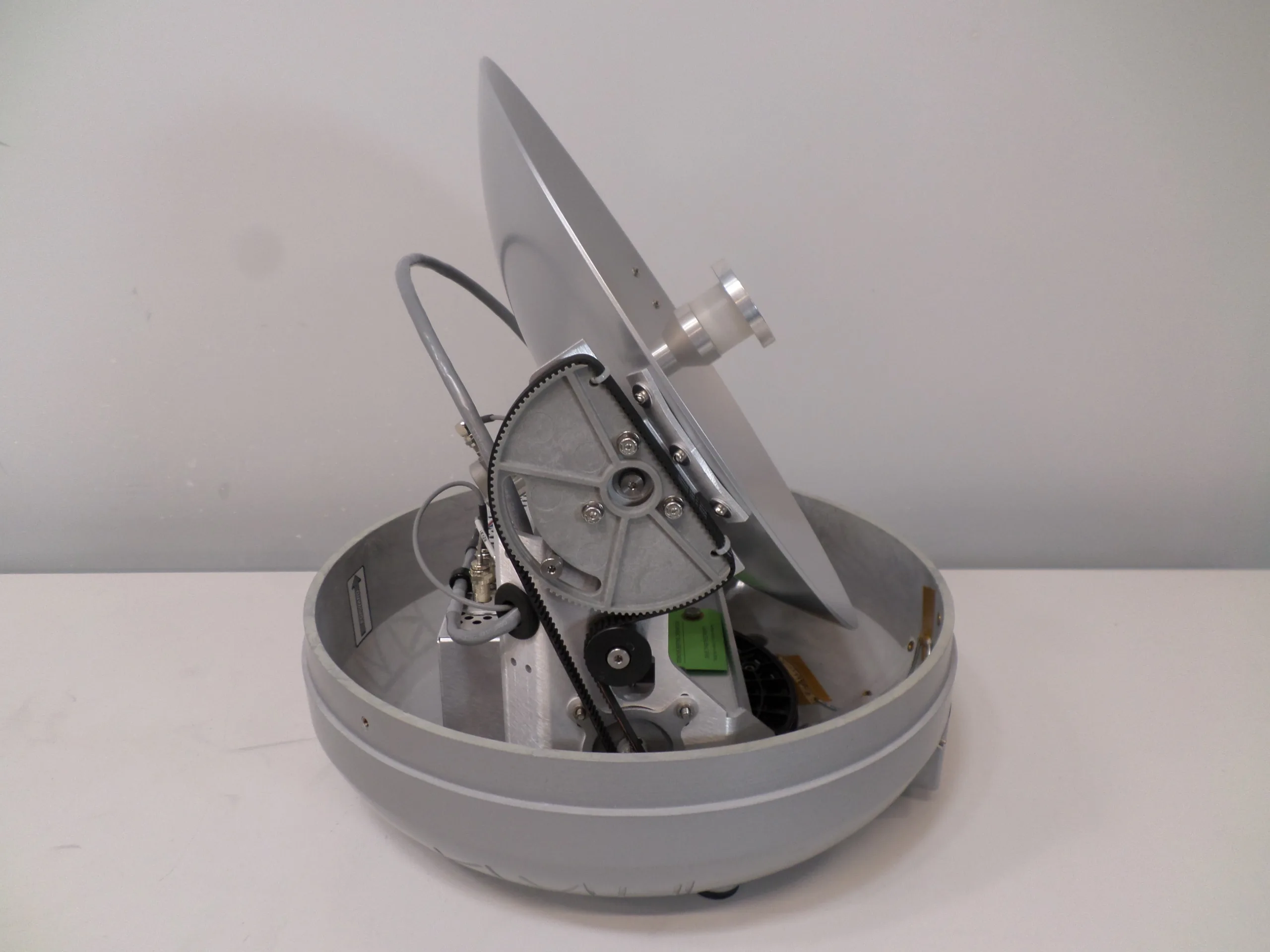 KVH TracVision TV3 37cm Marine Satellite Tracking Antenna - Antenna ...