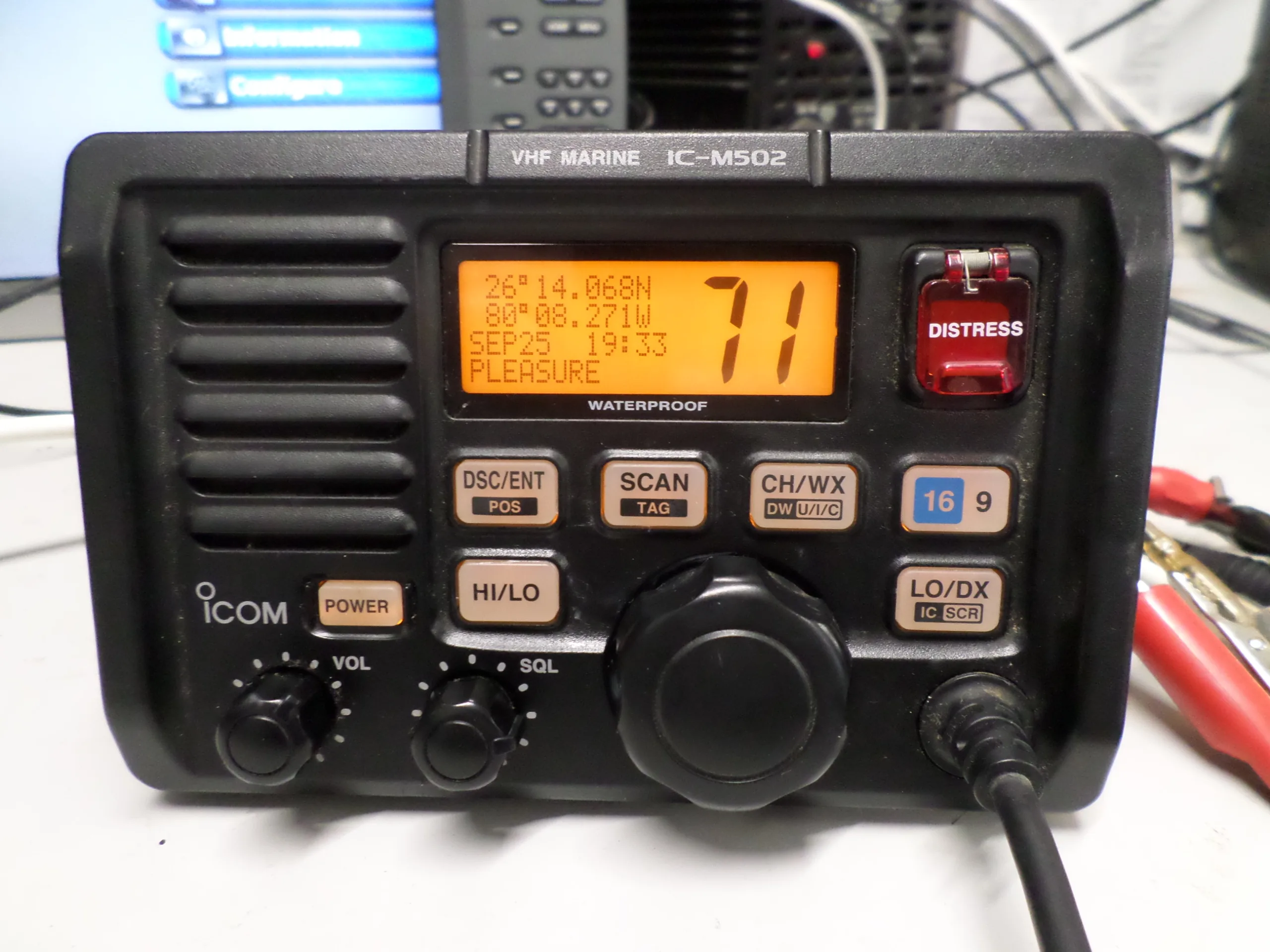 Icom IC-M502A Marine DSC VHF Radio with Attached Mic - *Tested* - Max ...