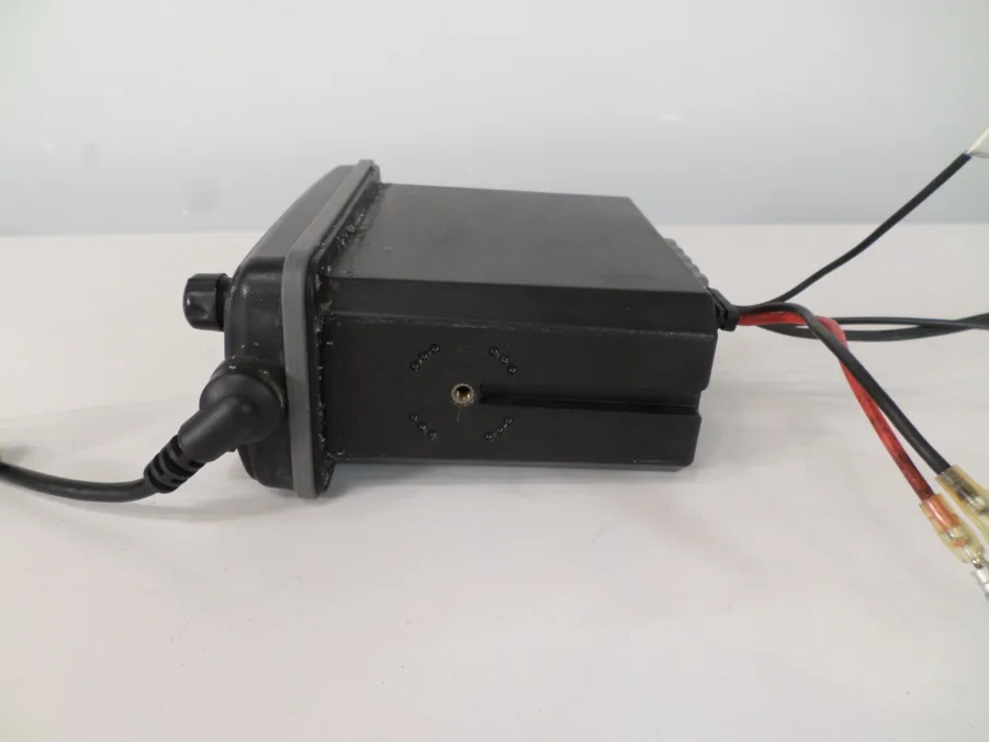 Icom IC-M412 Compact Marine DSC VHF Radio - *Tested* - Max Marine ...