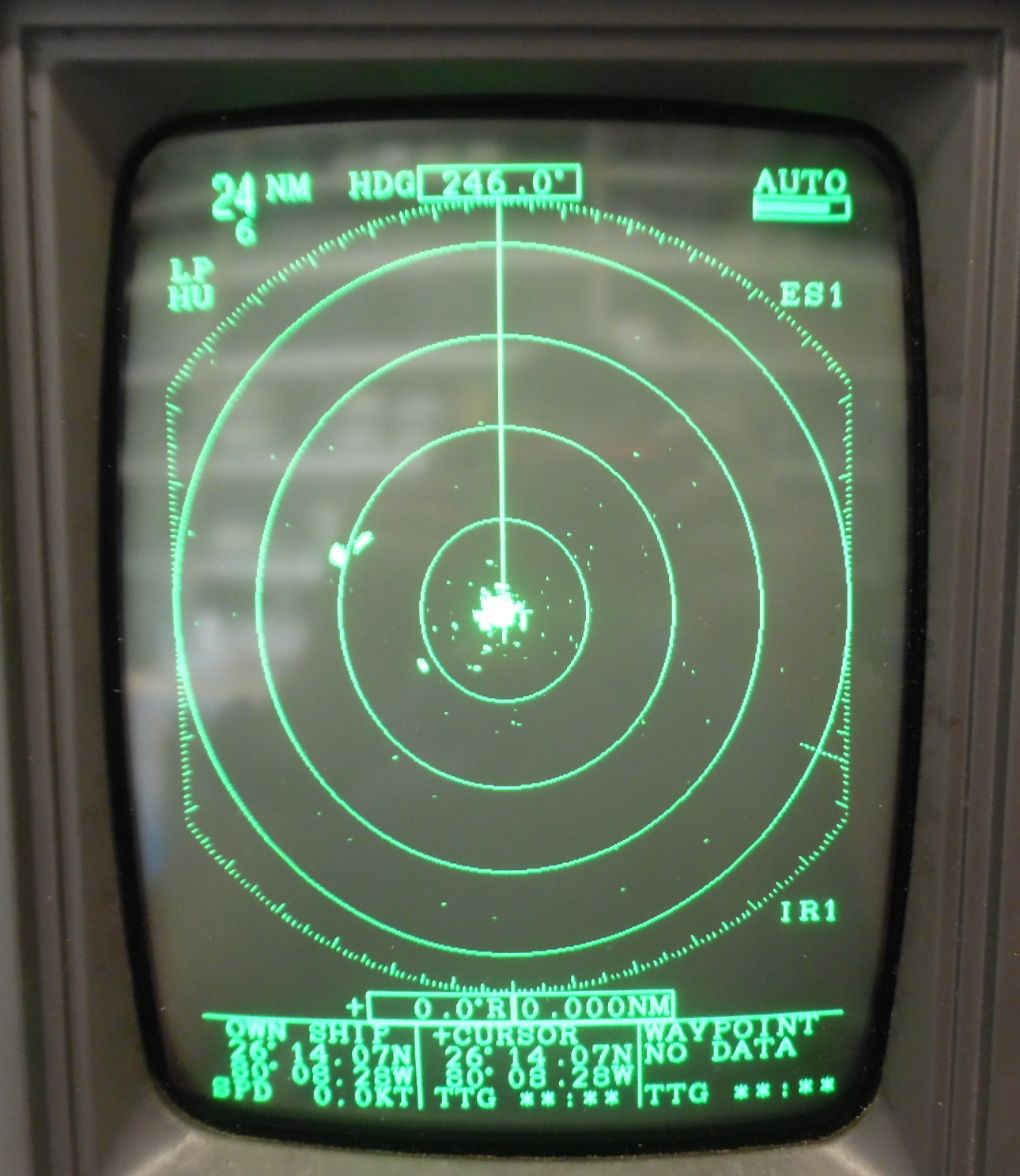 FURUNO - 1832 - 4KW 24 Inch Radome - 36 Mile CRT Radar System - Fully ...