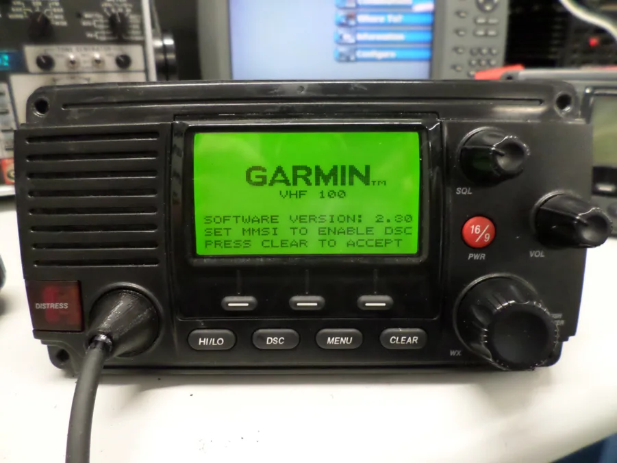 Garmin VHF 100 Marine DSC Radio -Tested- *With New Cable* - Max Marine ...