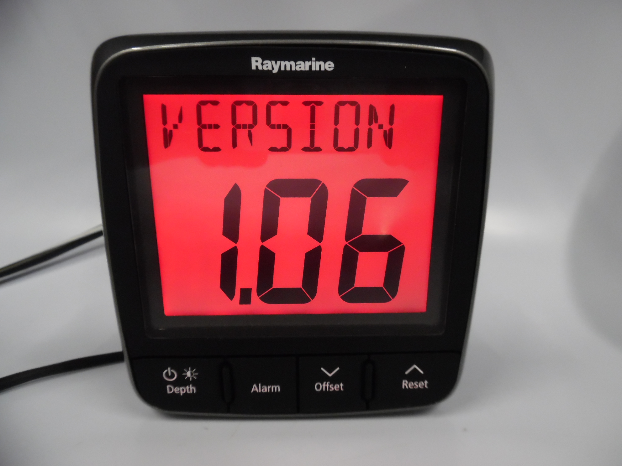 Raymarine i50 Depth Instrument Display w/ Sun Cover - E70059 - 90 Day ...