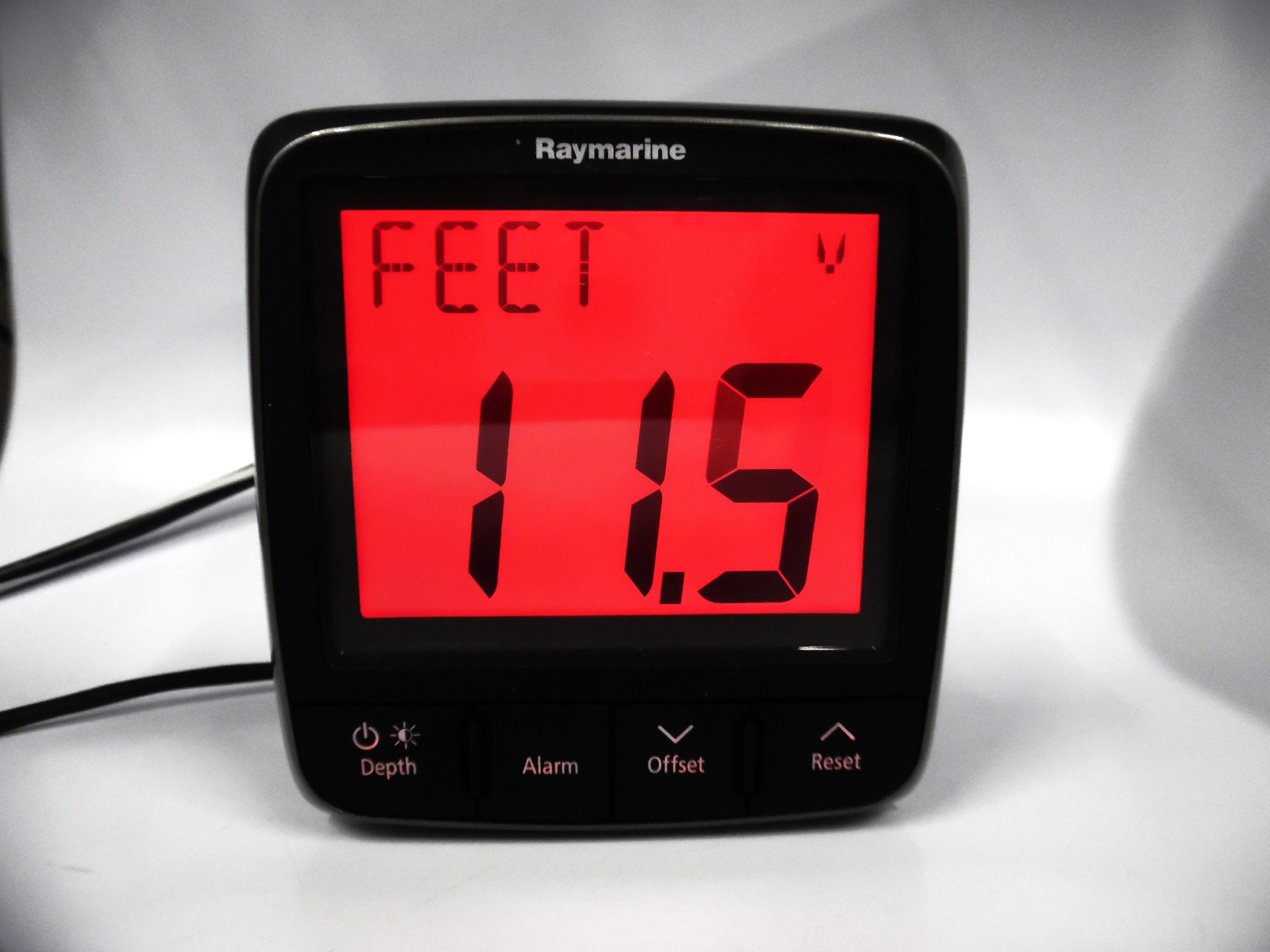 Raymarine i50 Depth Instrument Display w/ Sun Cover - E70059 - 90 Day ...