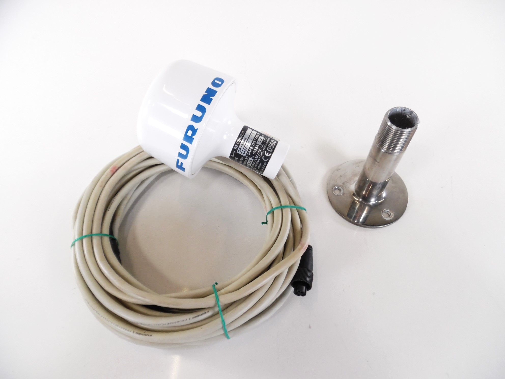 Furuno GP-320B - GPS Antenna w/Stanchion Base - NavNet VX1, VX2, 3D ...