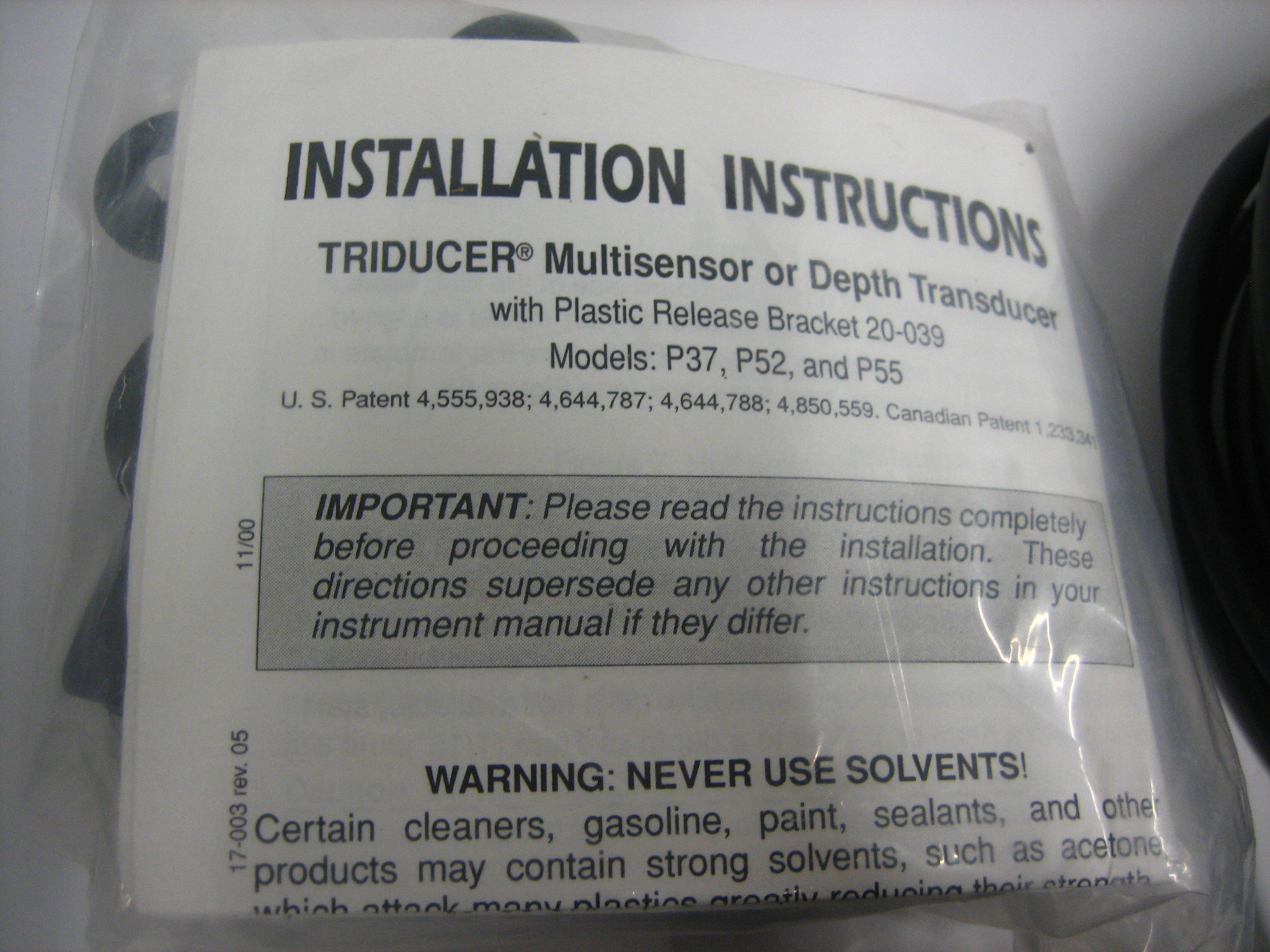 Airmar P37 Transom Mount Transducer w/Speed 8-Pin Fuji Connector 200khz ...