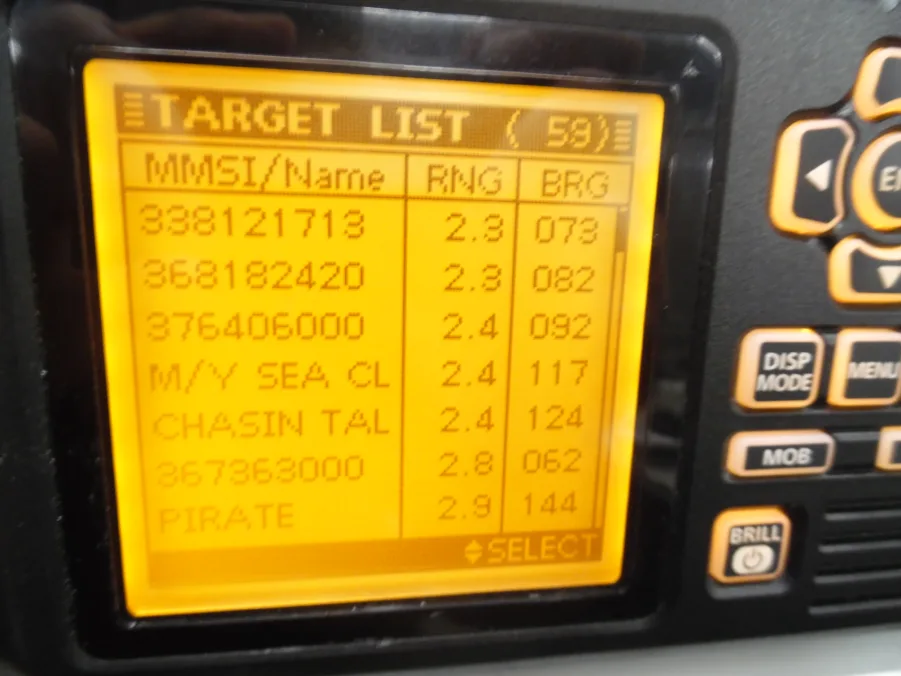 Icom MA-500TR AIS Display Head AIS Class B - For Parts-Powers On - Max ...