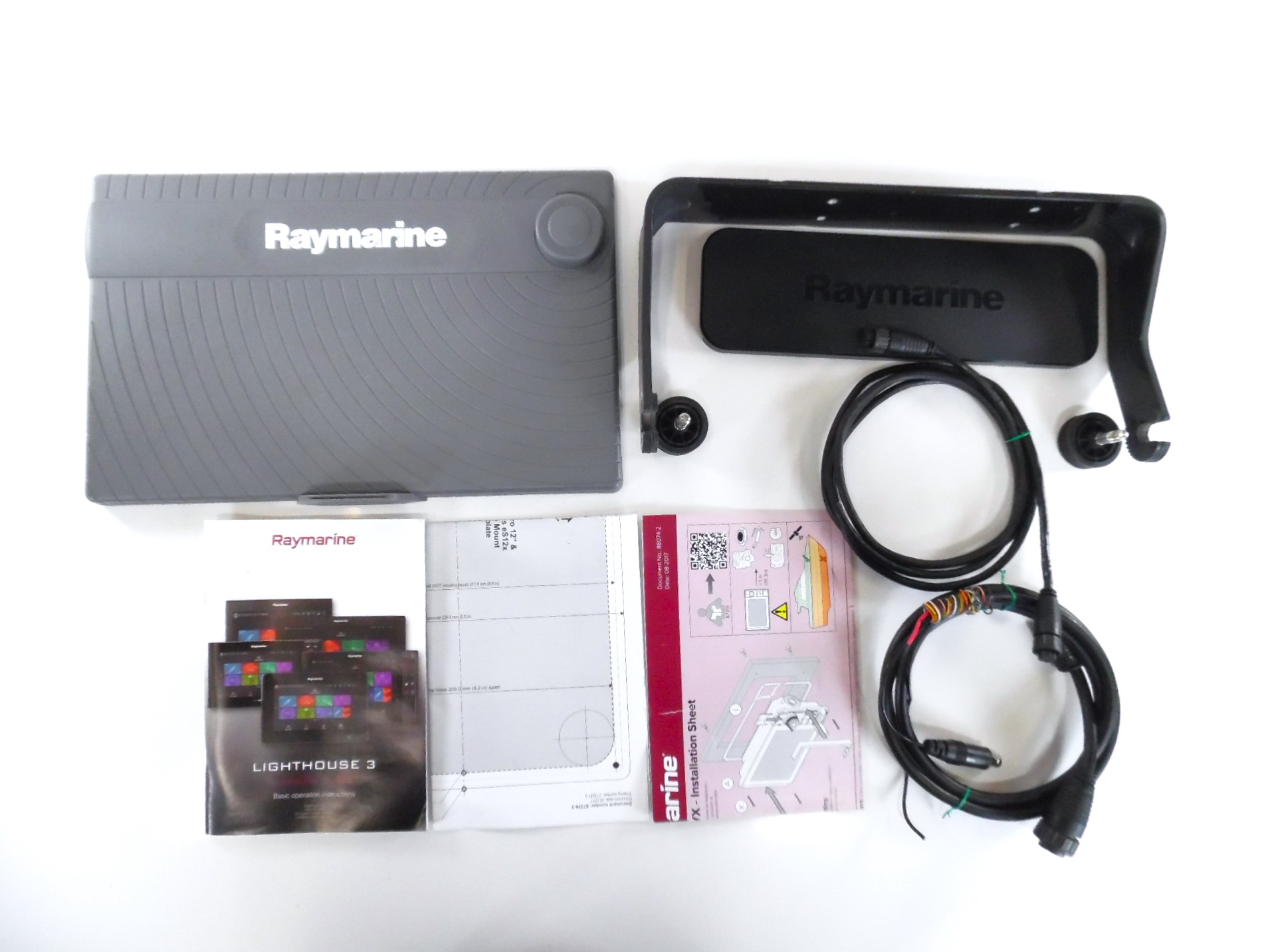 Raymarine Axiom 12 Pro RVX HybridTouch MFD - E70372 - Tested - Great ...