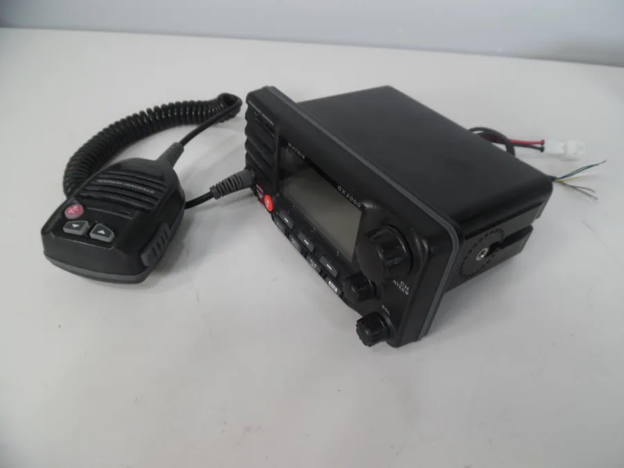 Standard Horizon Matrix GX2000 Marine VHF Radio with Attached Mic ...