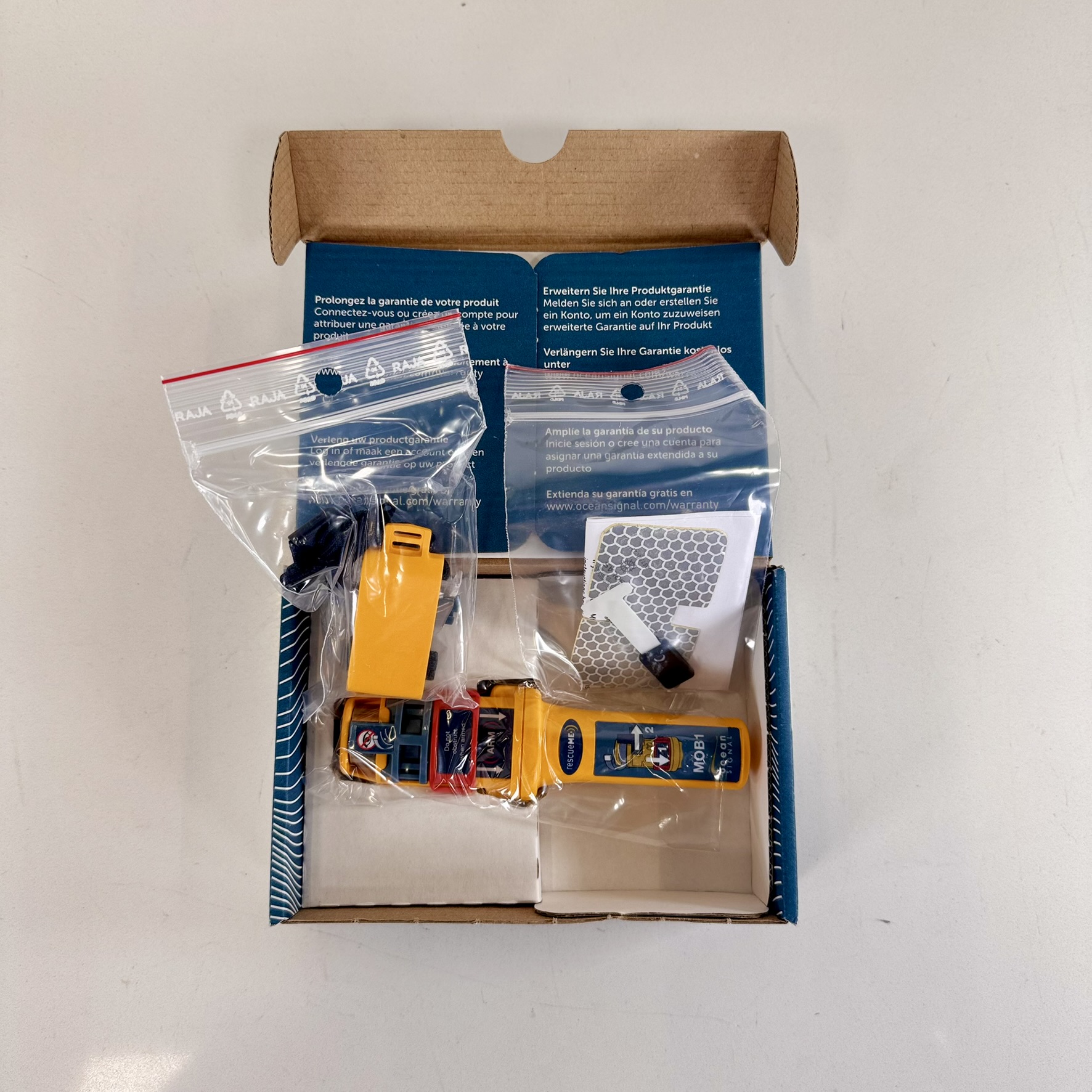 Ocean Signal rescueME MOB1 AIS/DSC Personal Locator Beacon Exp 2/2030 ...