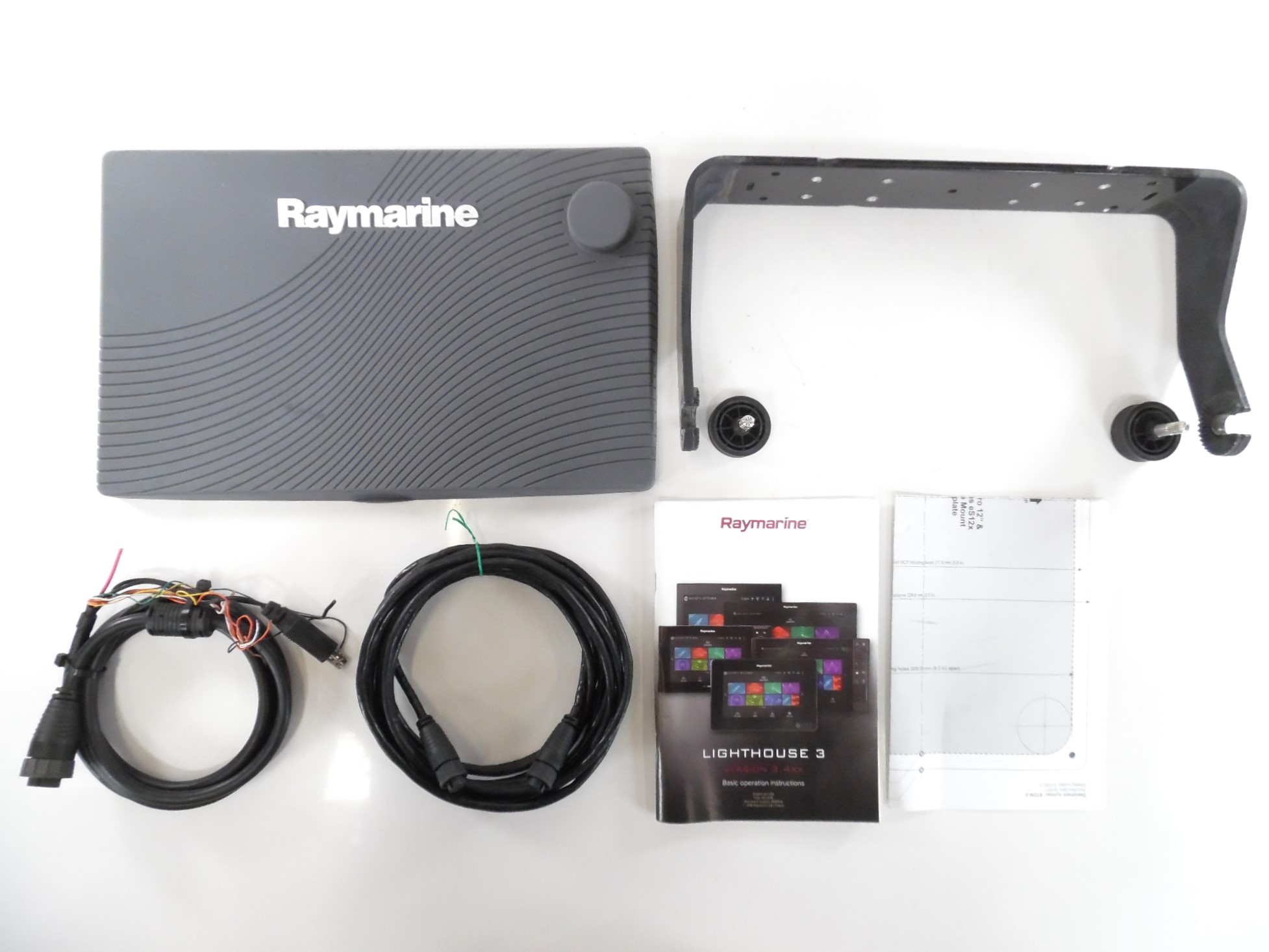 Raymarine Axiom 12 Pro RVX HybridTouch MFD - E70372 - Tested - Great ...