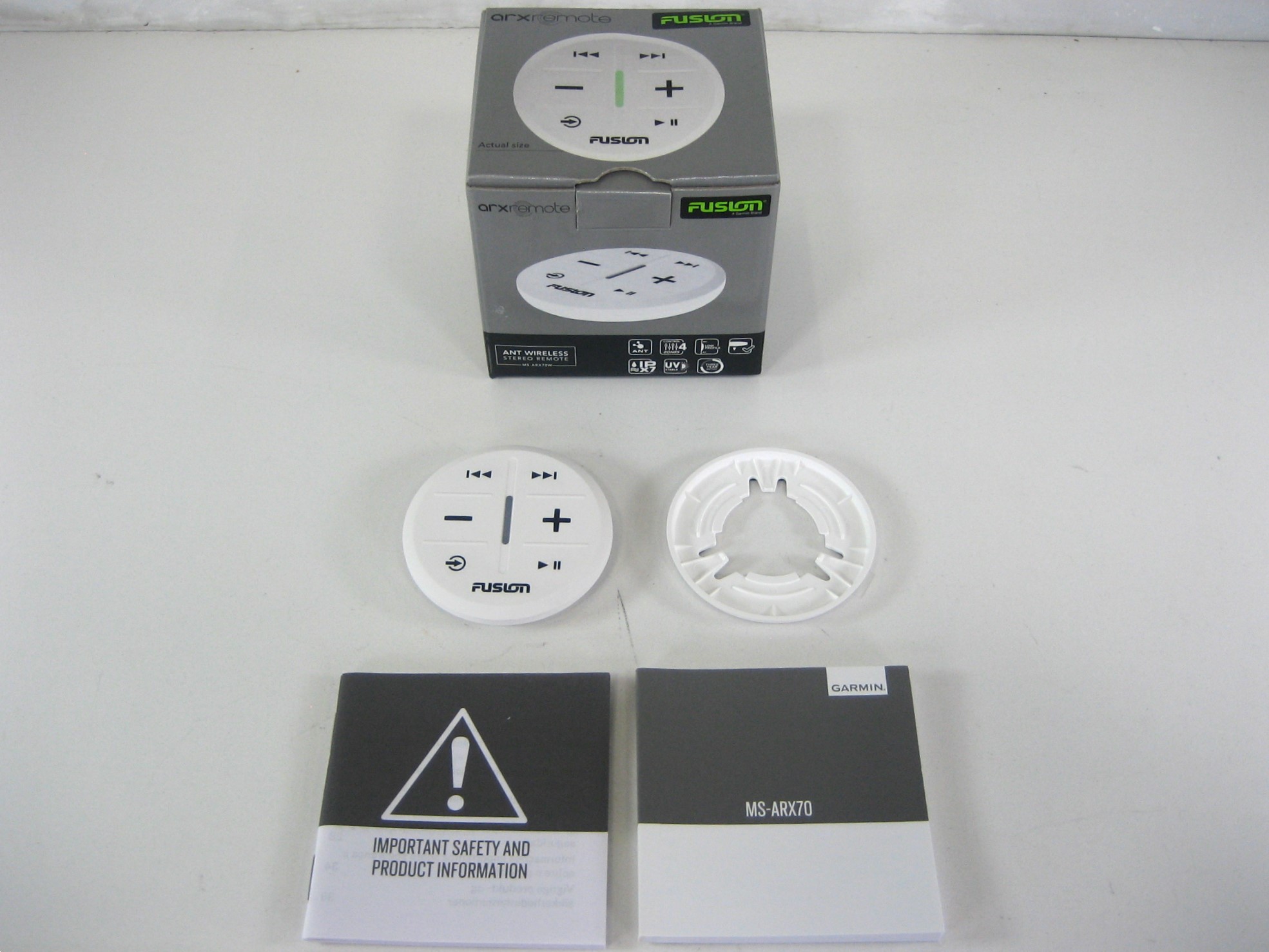 Fusion MS-ARX70W Ant Wireless Stereo Remote (White) New Open Box Tested ...