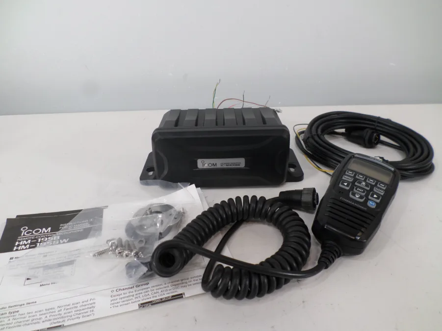 Icom IC-M400BB Black Box VHF Transceiver With HM-195B Handset Complete ...