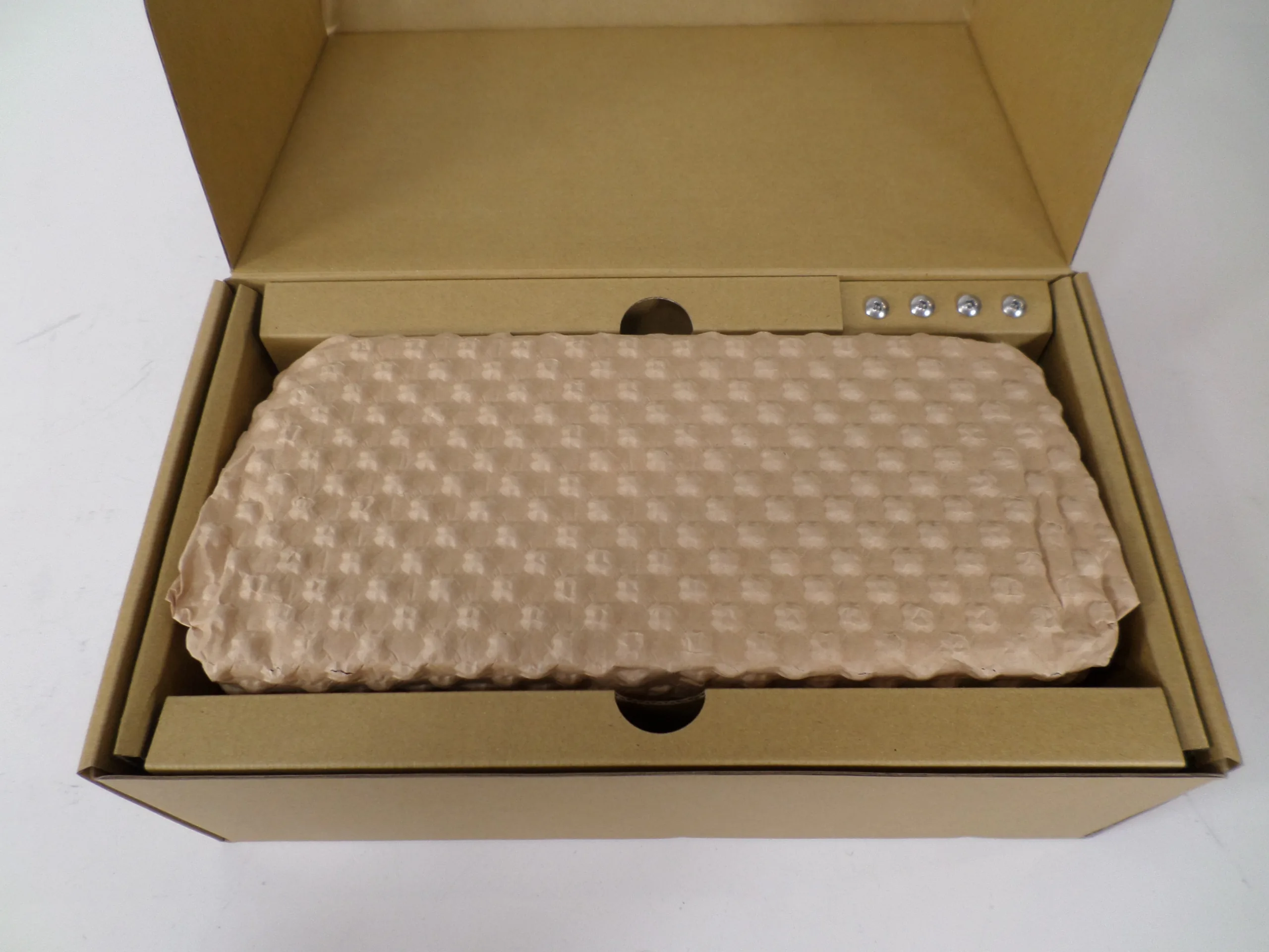 Raymarine RNS-8 Network Switch Part No. A80732 with Four POE Ports - New in Box - Max Marine ...