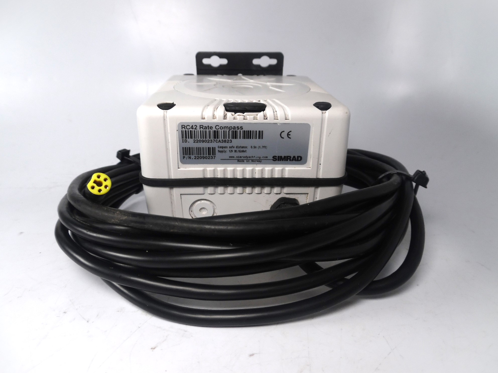 Simrad-RC42 Rate Compass Simnet-NMEA2000 Heading Sensor 22090237 - Max ...