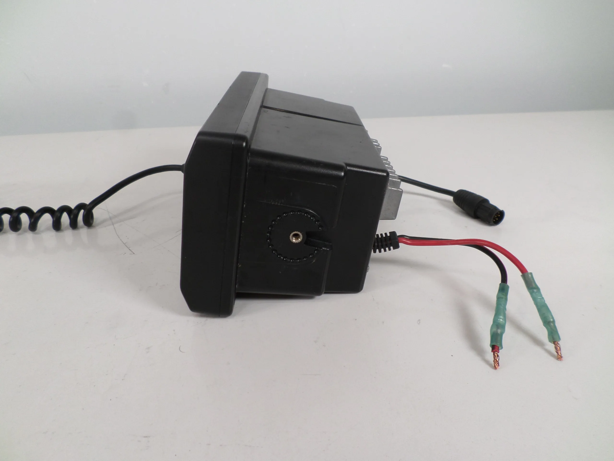 Icom IC-M604 Waterproof Marine VHF Radio With Detachable HM-126 Mic ...