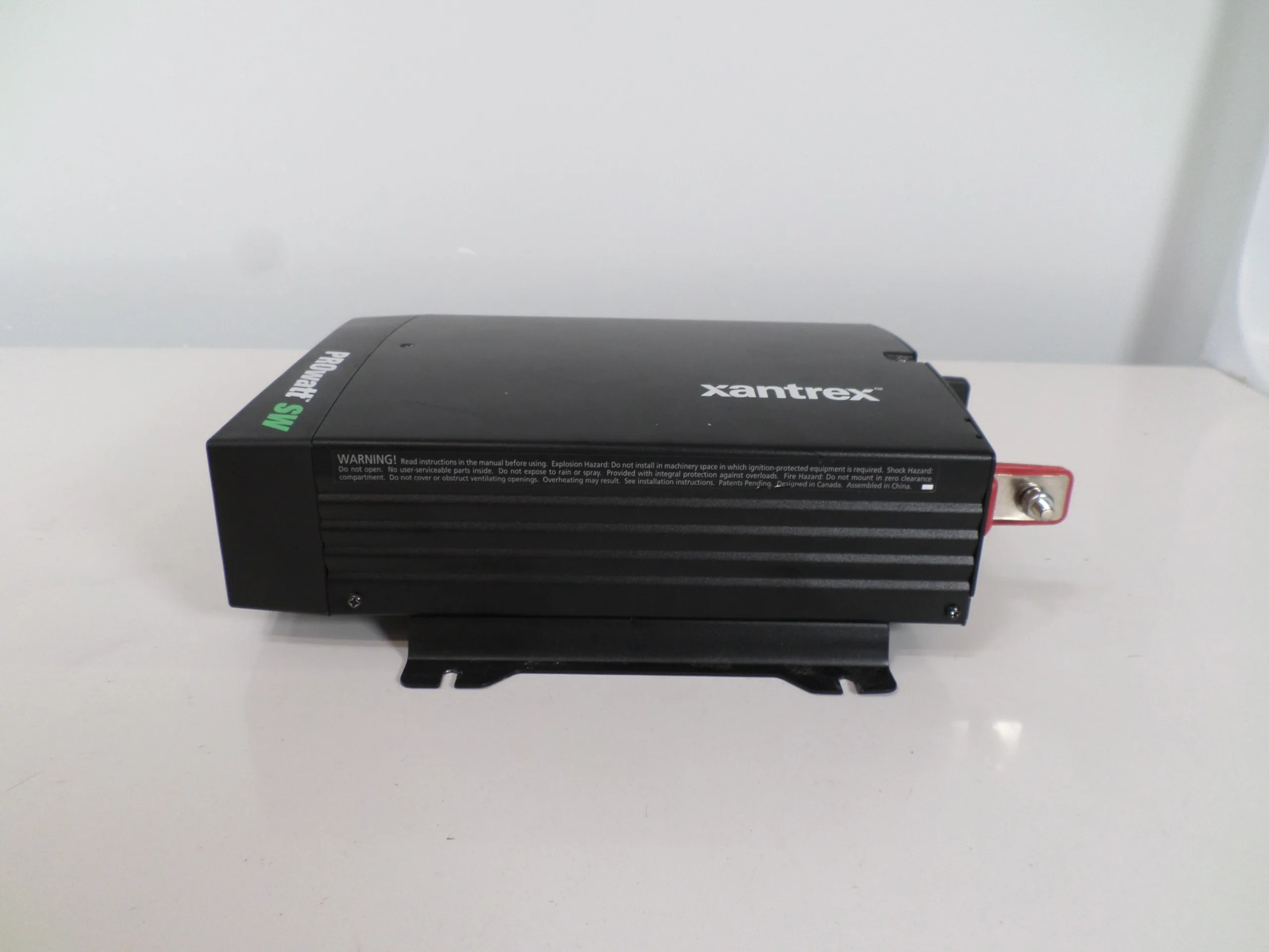 Xantrex Prowatt SW 600 Watt Pure Sine Wave Inverter 12V Input - Max ...