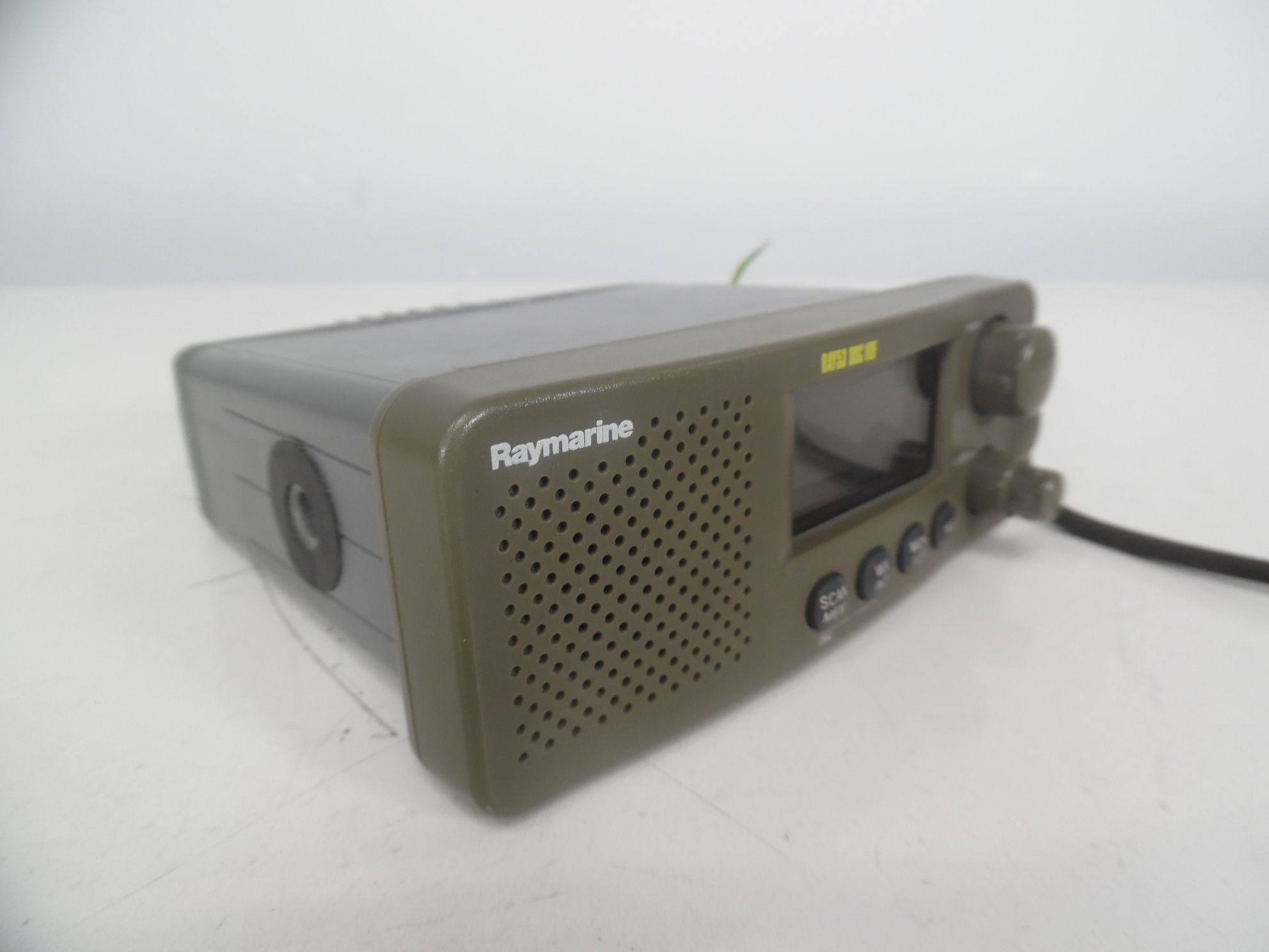 Raymarine RAY53 Marine DSC VHF Radio With Attached Mic - Tested - Max ...