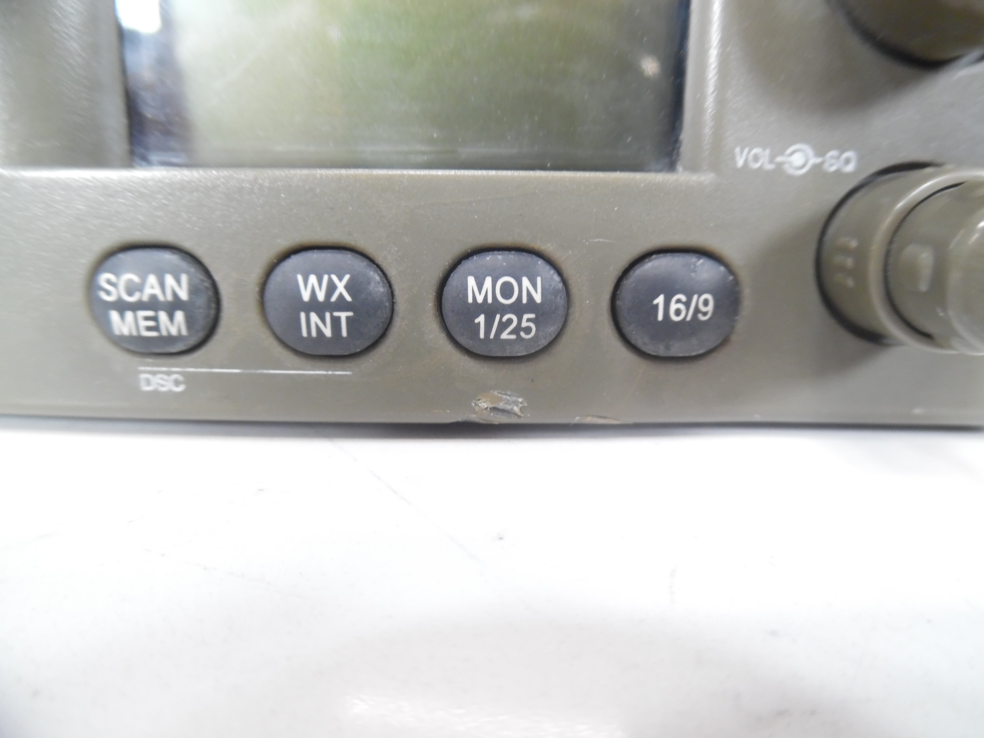 Raymarine RAY53 Marine DSC VHF Radio With Attached Mic - Tested - Max ...