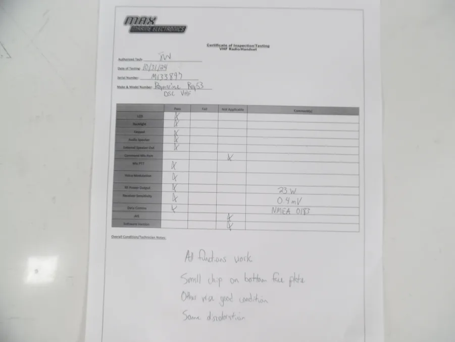 Raymarine RAY53 Marine DSC VHF Radio With Attached Mic - Tested - Max ...