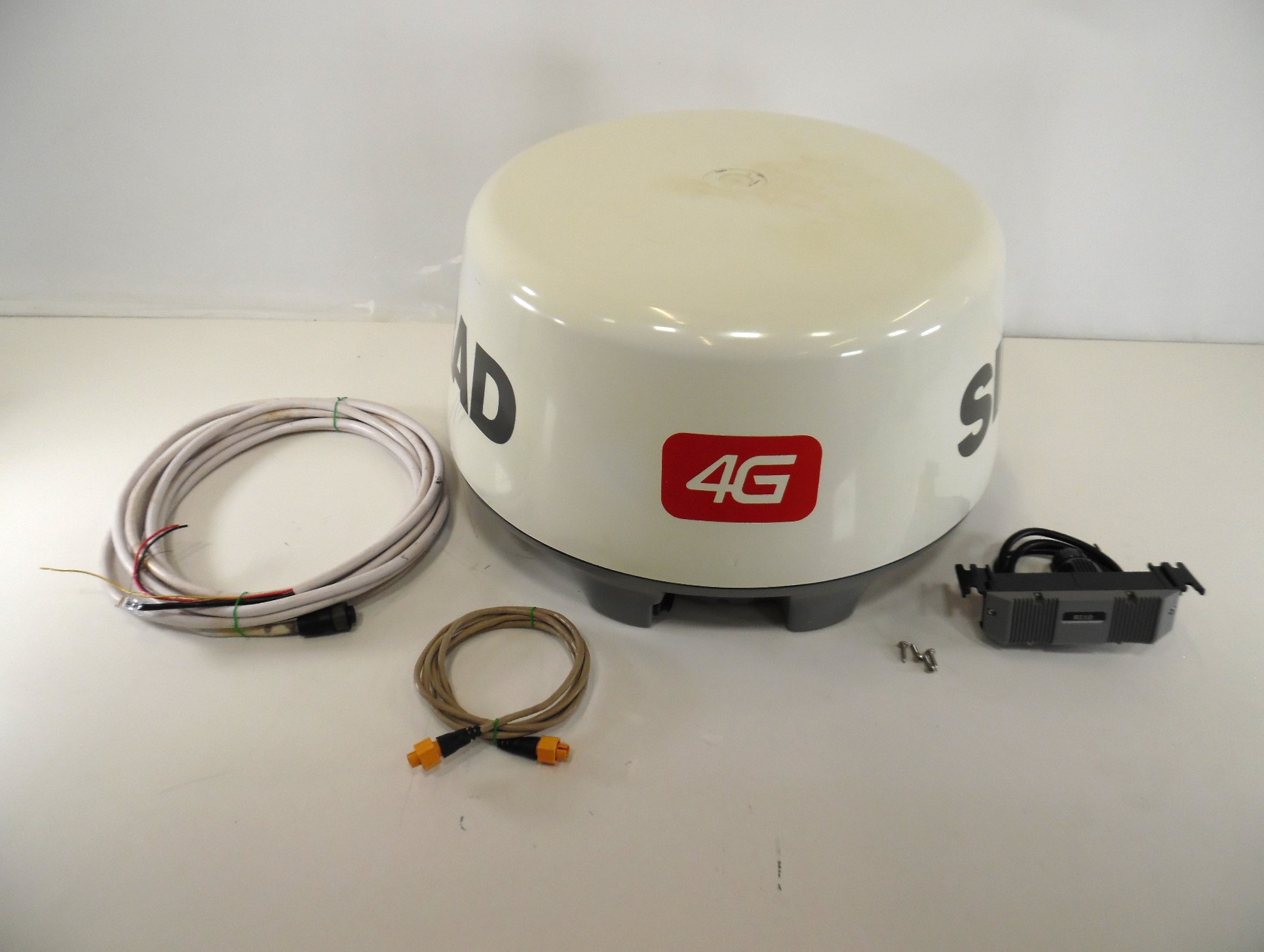 Simrad/Navico/Lowrance/B&G Broadband 4G Radar Dome W Cables & RI10 ...