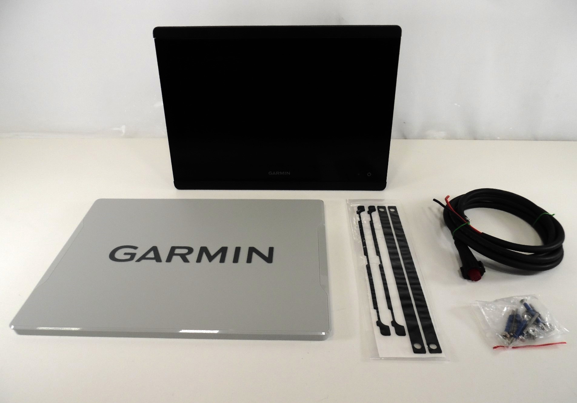 Garmin GPSmap 8612XSV 12″ Touchscreen MFD (USED) Tested Good - Max ...