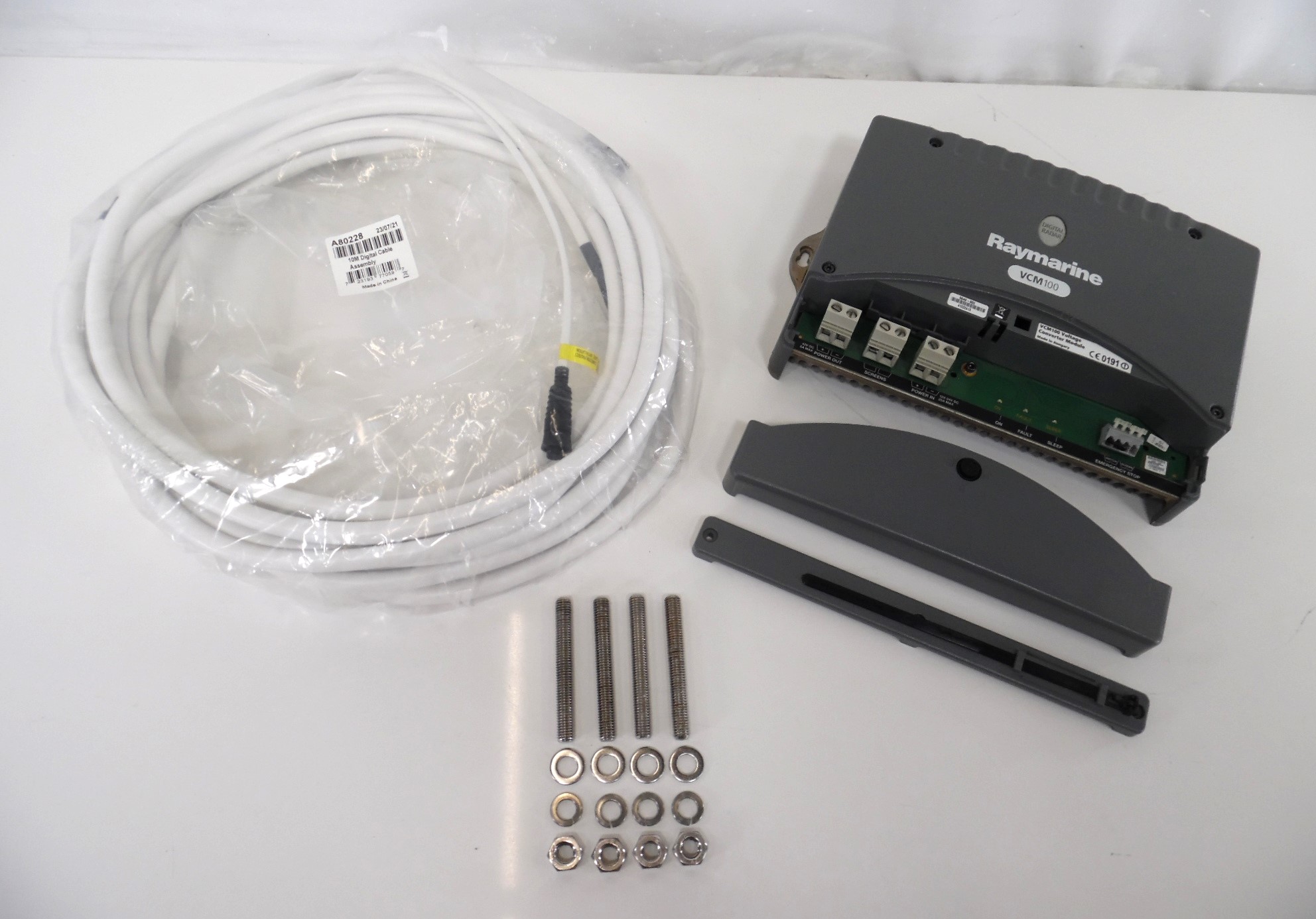 Raymarine 12kW 48" HD Digital Open Array Radar System - E52082 - *MME ...