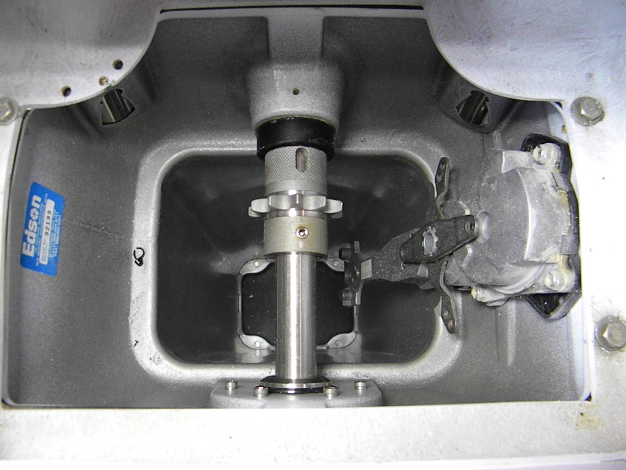 Edson Vision II Series Pedestal w/ 11-Tooth Sprocket Tapered Shaft 24 ...