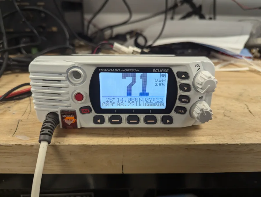 Standard Horizon Eclipse GX1400 Compact DSC Marine VHF Radio - Tested ...