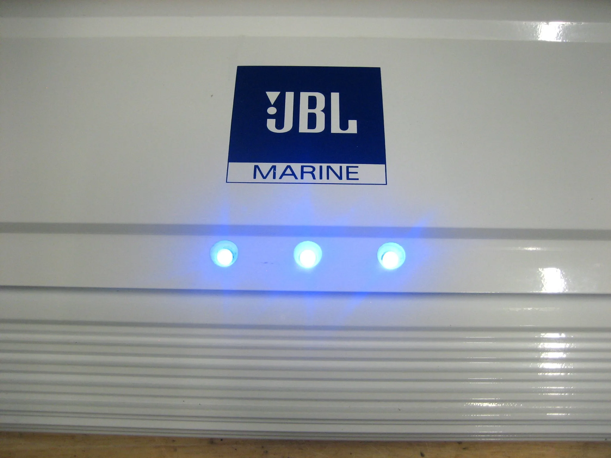 JBL MA6004 4-Channel Class AB Bridgeable Marine Amplifier - Tested - 90 ...