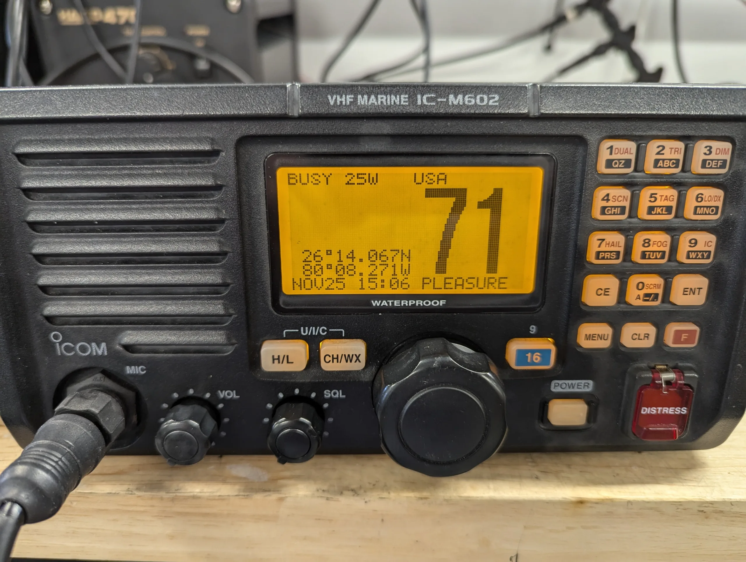 ICOM IC-M602 Marine DSC VHF Radio With HM-126 Mic - Free Shipping - Max ...