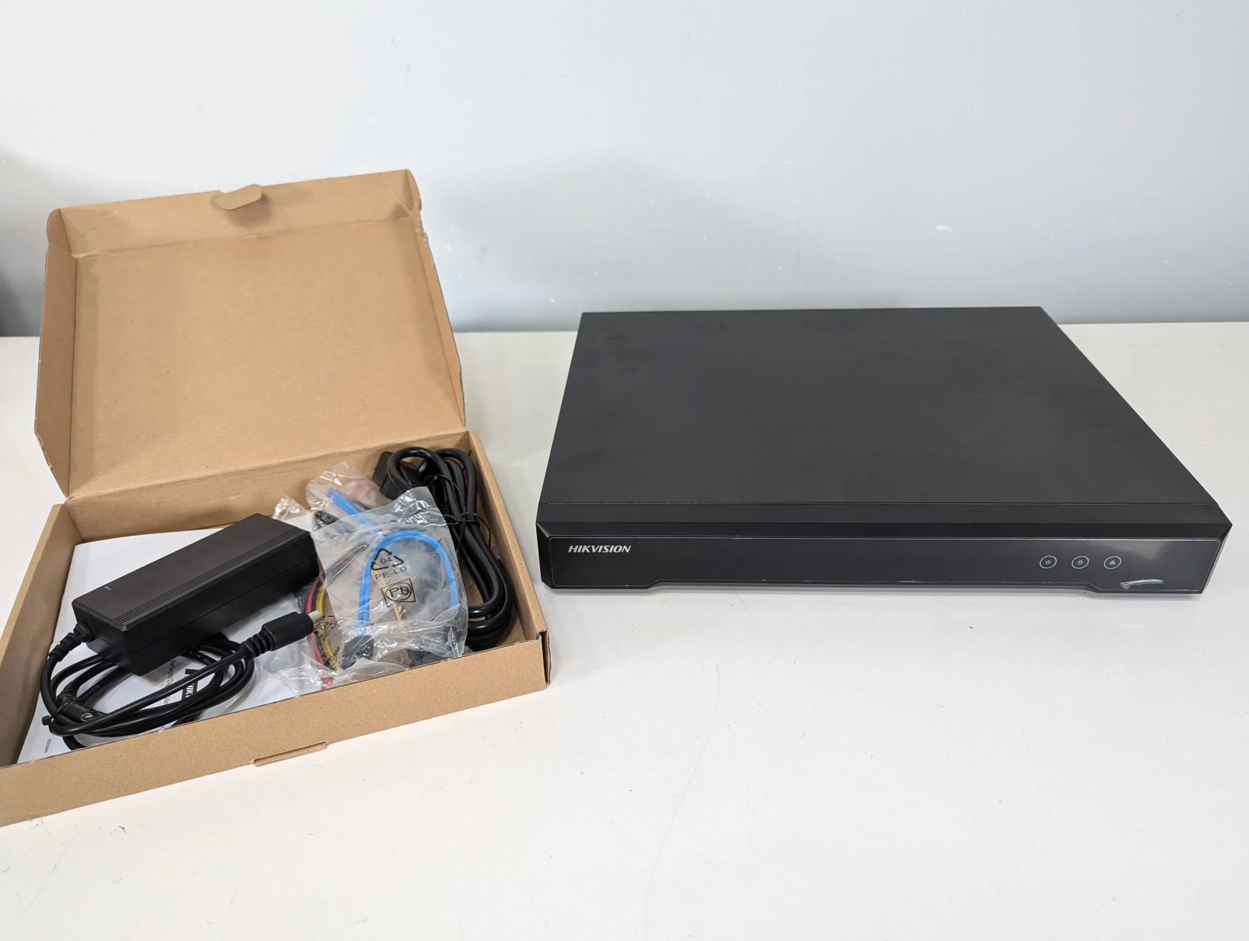 Hikvision DS-6716HUHI-K 16-Channel Video Encoder NVR - Great Condition ...