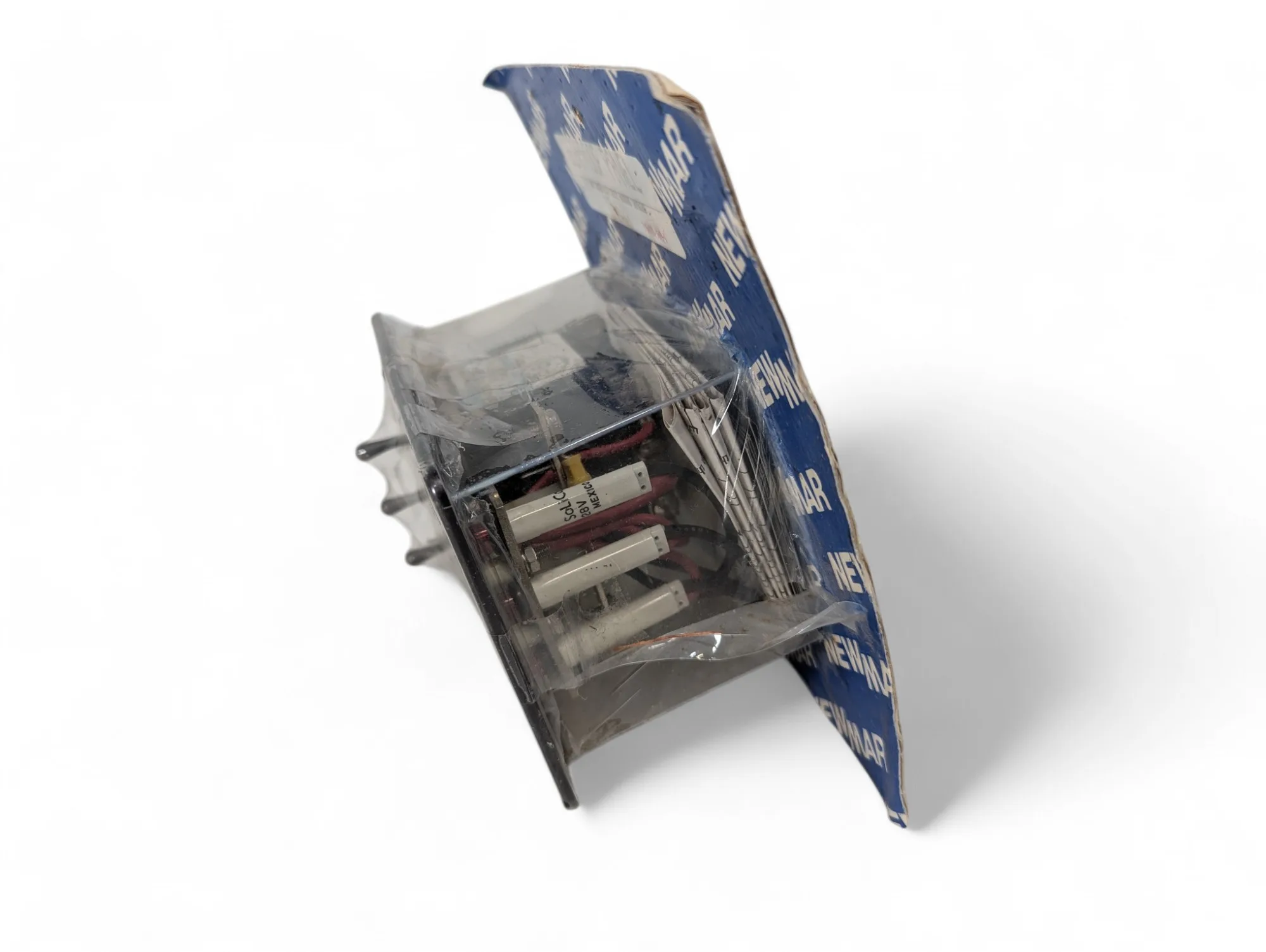 Newmar Seaproof Panel SP IIX with Three 15A DC Breakers P/N:020-3609-0 ...