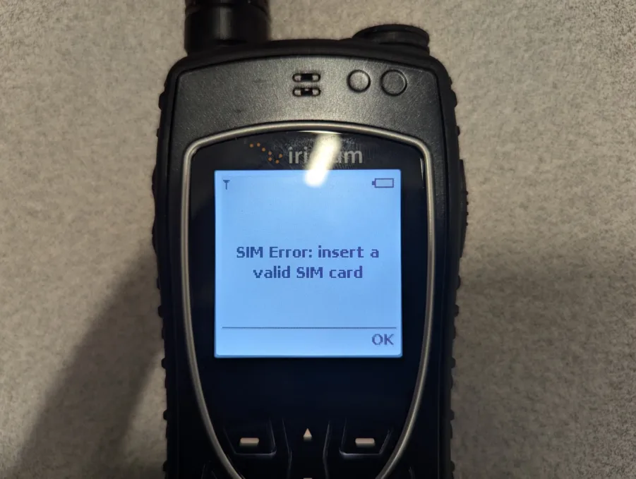 Iridium Extreme 9575 Satellite Phone w/ Accessories in Good Working ...