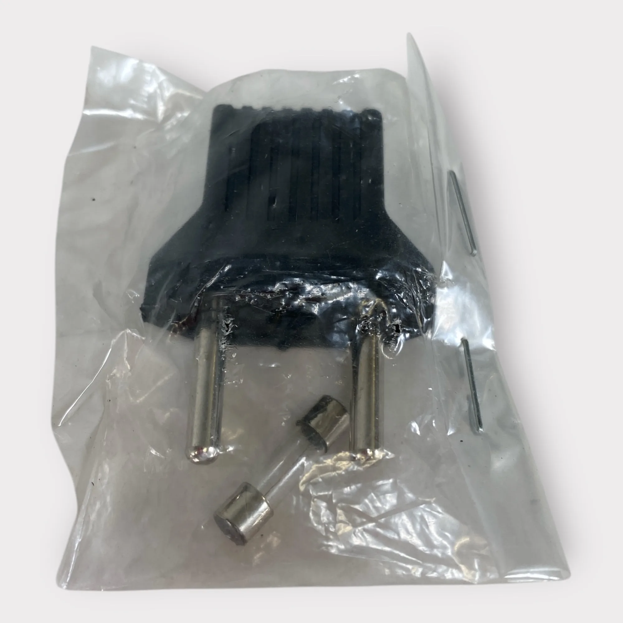 Philmore ST300 Heavy-Duty Step-up/ Down Transformer 110VAC/220VAC ...