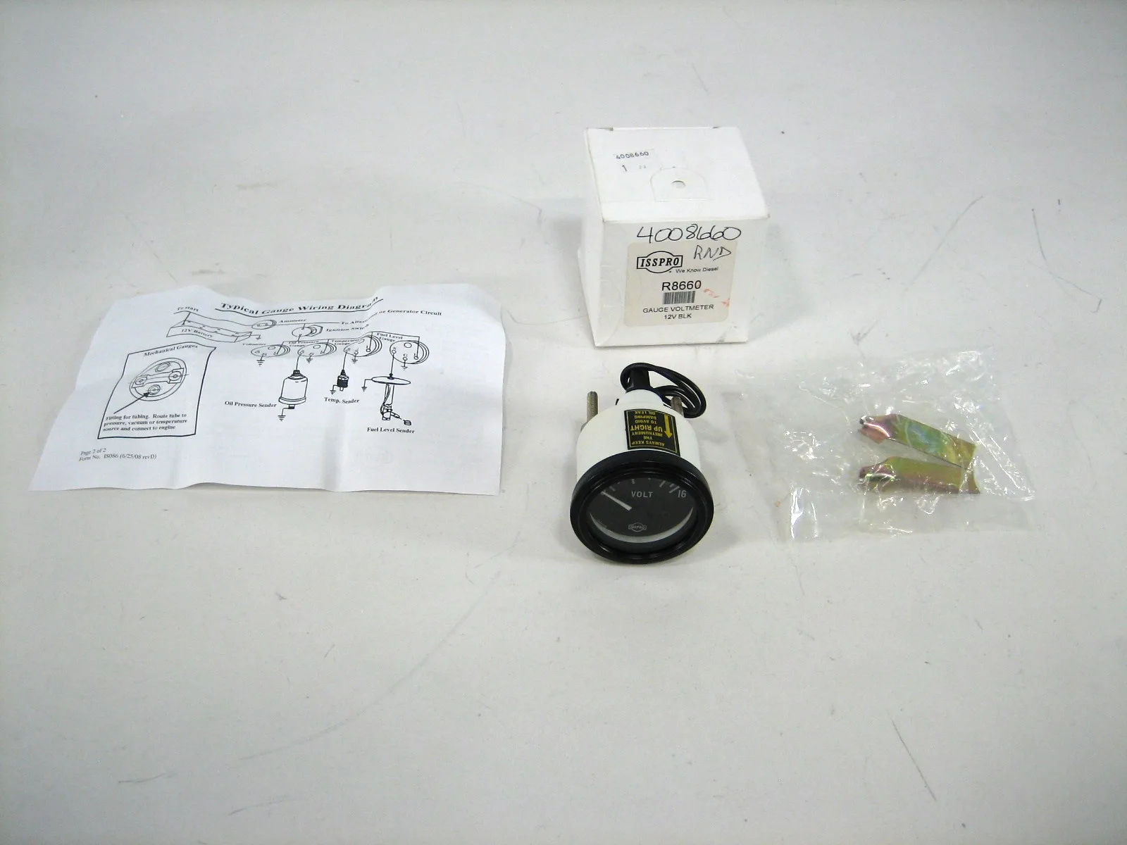 ISSPRO R8660 Voltmeter Black 12 Volt Analog Gauge 2" NEW - Max Marine ...